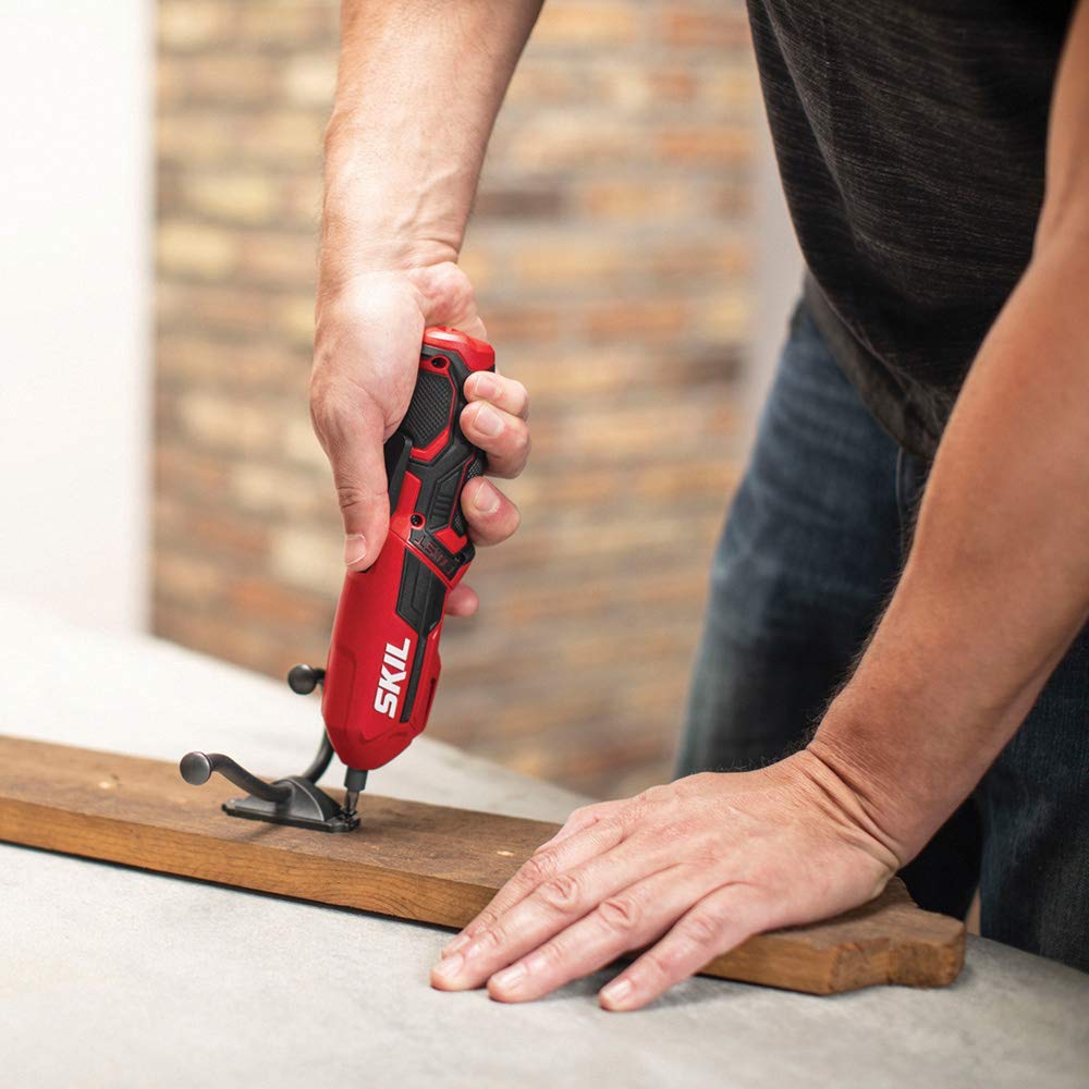 SKIL 4V Pivot Grip Rechargeable Cordless Screwdriver, Includes 9pcs Bit, 1pc Bit Holder, USB Charging Cable - SD561802