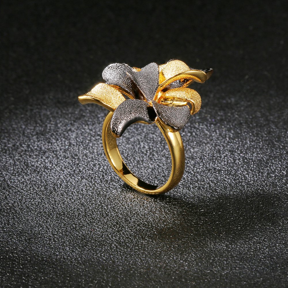Mytys Flower Shape Statement Ring with 18K Gold Plated Copper and Black Petals, Comfortable Fit for Parties and Casual Gatherings (8)