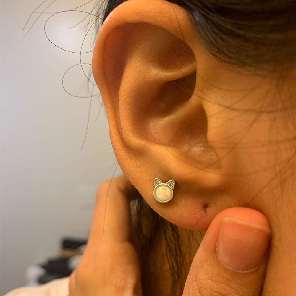 Jewseen 16g Cute Cat Opal Center Tragus Helix Stud Conch Ring Cartilage Earring Body Piercing Earring