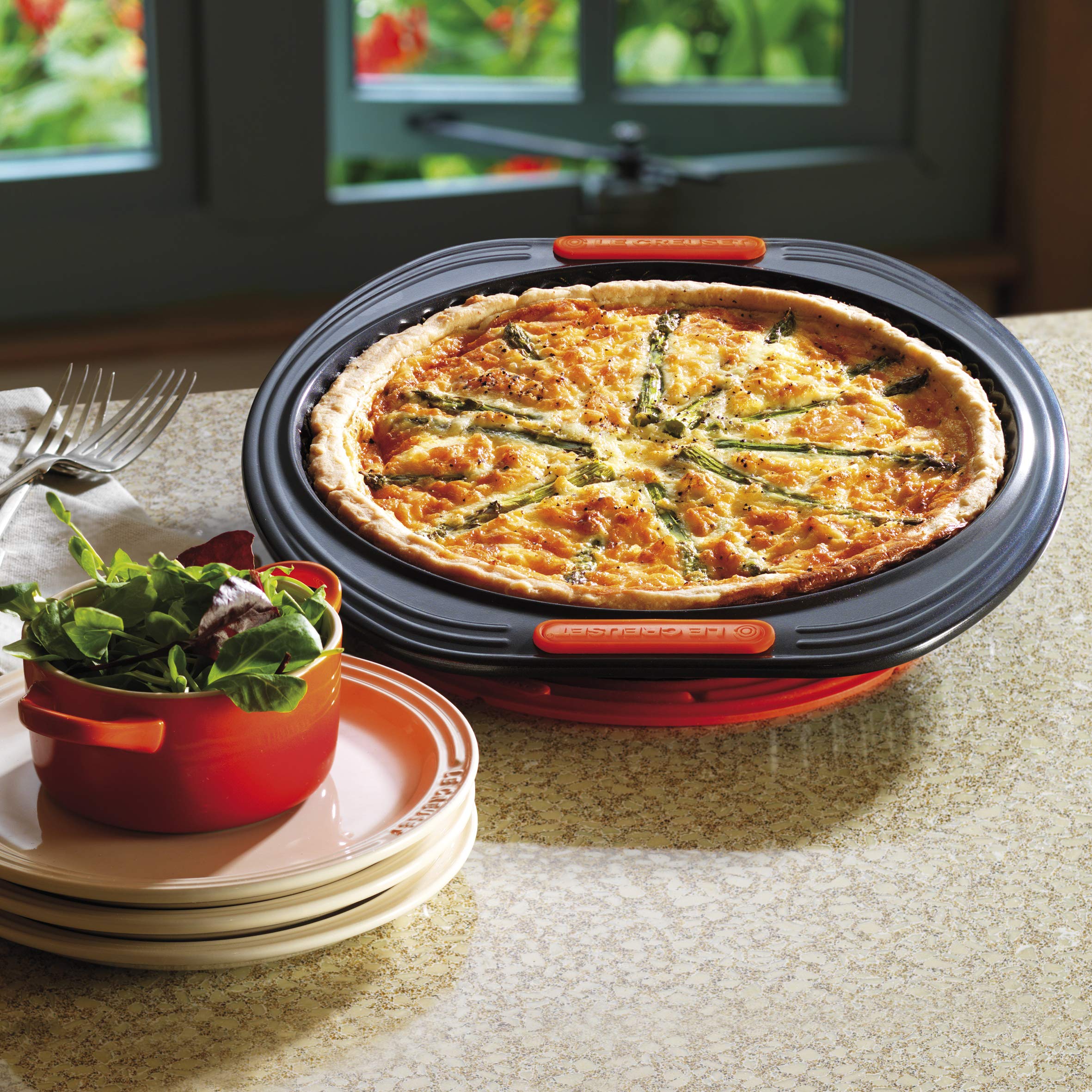 Le Creuset Toughened Non-Stick Bakeware Quiche/Flan Tin - 30 cm