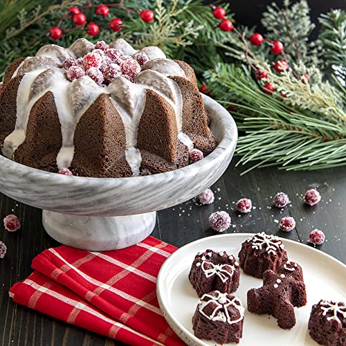 Nordic Ware Vintage Star Bundt Cake Pan, quotL x 9.67"W x 3.9&Quoth, Silver