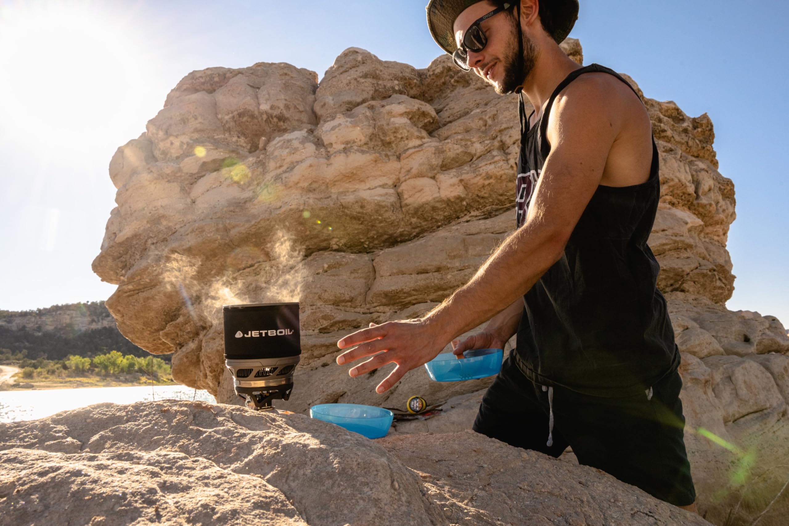 Jetboil MiniMo Camping and Backpacking Stove Cooking System with Adjustable Heat Control (Carbon)