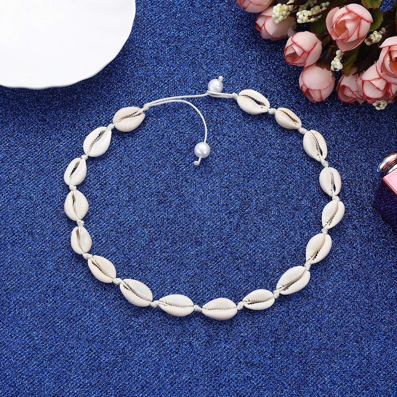 HSWE Shell Choker Necklace for Women Seashell Necklace Cowrie Shell Beaded Necklace (Pearl Lock)