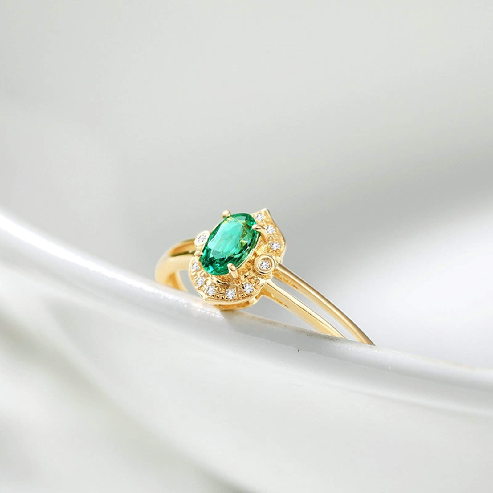 KnBoB Women 4 Claws Oval Shape 0.1ct Emerald Ring 18K Rose Gold Promise Wedding Engagement Bridal Anniversary Ring Size 6.5