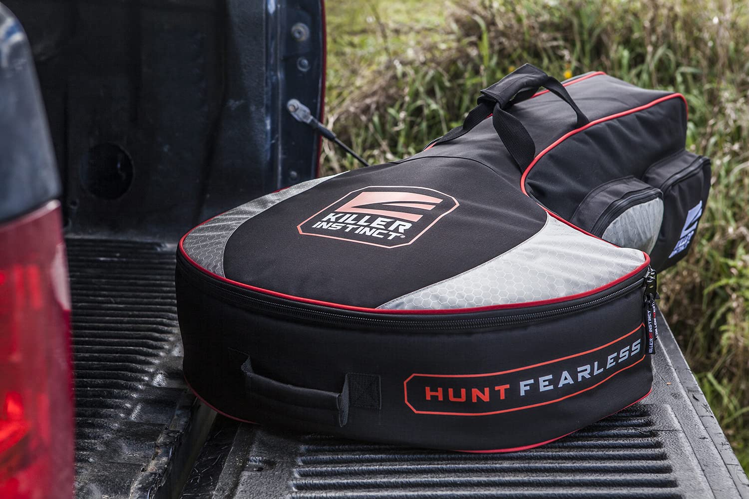 Killer Instinct Slayer Crossbow Case with Rip Stop Technology. This Portable Zippered Crossbow Case fits Crossbows Up To 22 x 36 Inches. Has 4 Padded Pockets for Your Gear.