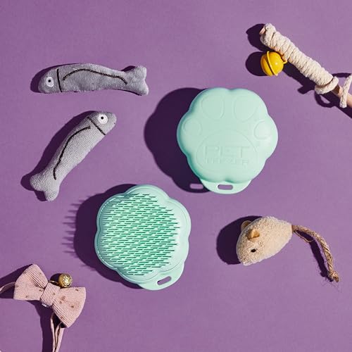 Tangle Teezer Cat Teezer | Small, De-Shedding Cat Hair Brush | Gentle, Soothing Brush for Cats | Green
