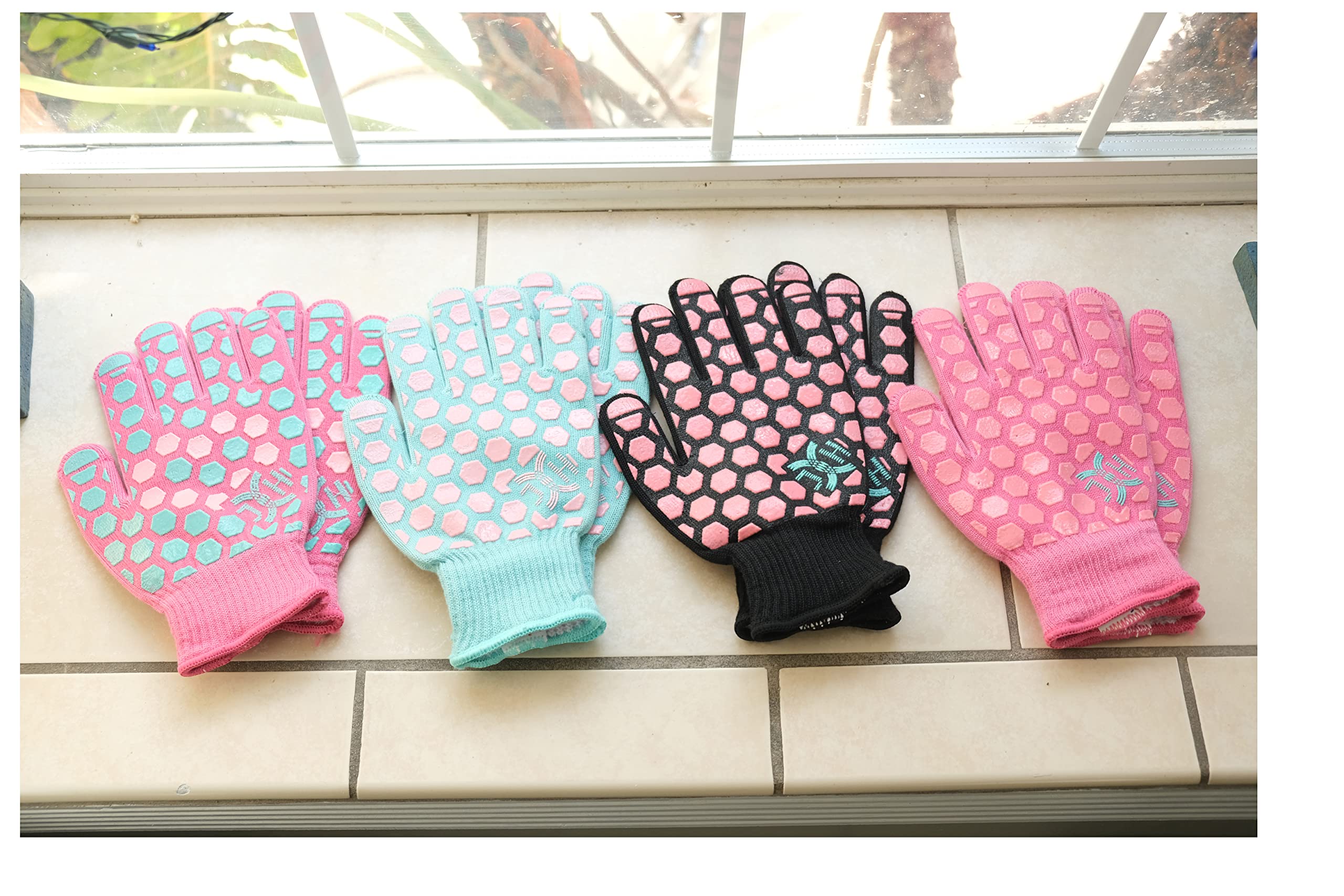 J H Heat Resistant Oven Mitts: EN407 Certified 932 °F, 2 Layers Silicone Coating, Black Shell with Coral Coating, BBQ & Oven Gloves for Cooking, Kitchen, Fireplace, Grilling, 1 Pair, Women Fits All