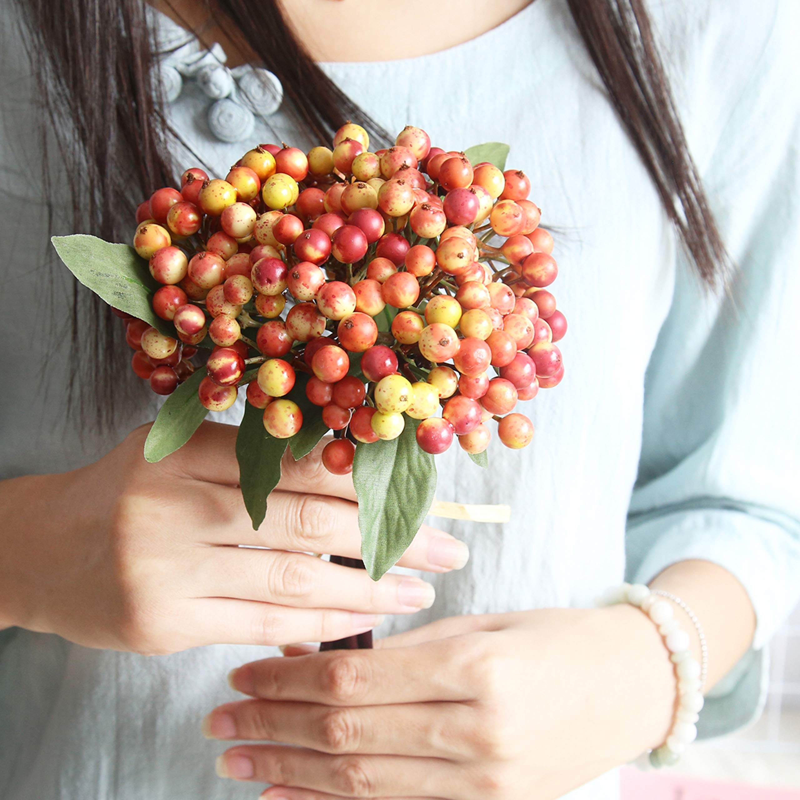 JD ARTIFICIAL PLANTS 2 Bundles of 11" Artificial Berry Stems Floral Sprays Berry Fruit Picks for Home Décor Office Restaurant Wedding Garden Patio Shop Window Photography Props(Bright Red)