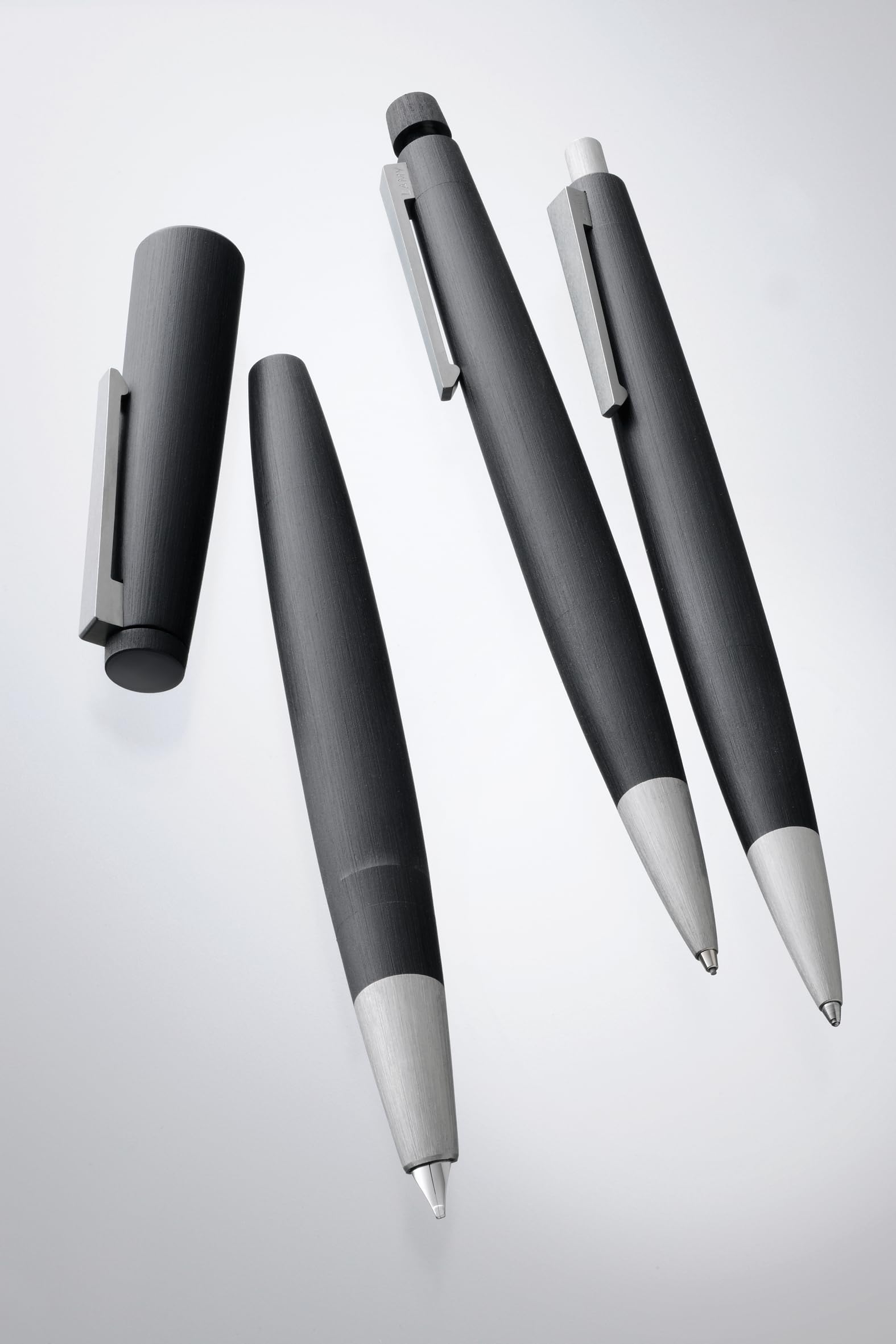 Lamy 2000 silver - elegant fountain pen in a velvety matt polished stainless steel barrel - 14 ct. gold nib, partially platinum-plated - nib size F