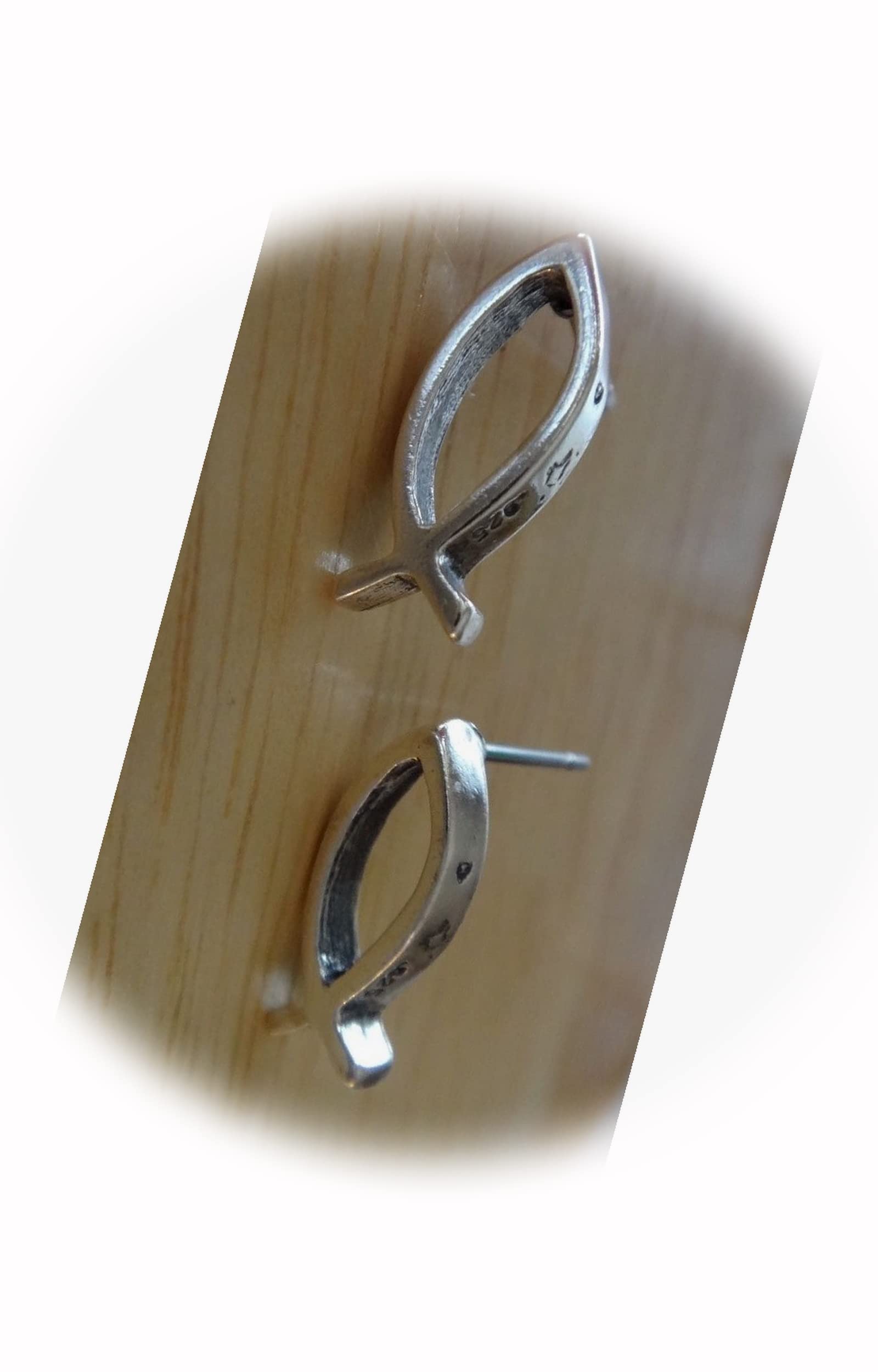 New Sterling Silver Small 13x5mm Cut Out Christian Fish Stud Earrings CII0659SEE