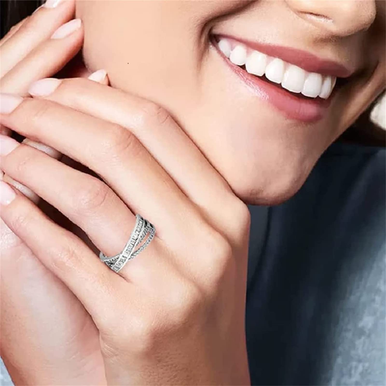 Moeva Twistyionic Rings, MOEVA Classique TwistyIONIC Ring, Thermogenic Therapy Zirconium Diamonds Open Ring, Moeva Twistyionic Ring Adjustable Minimalist Fidget Ring (2Pcs-Gold)