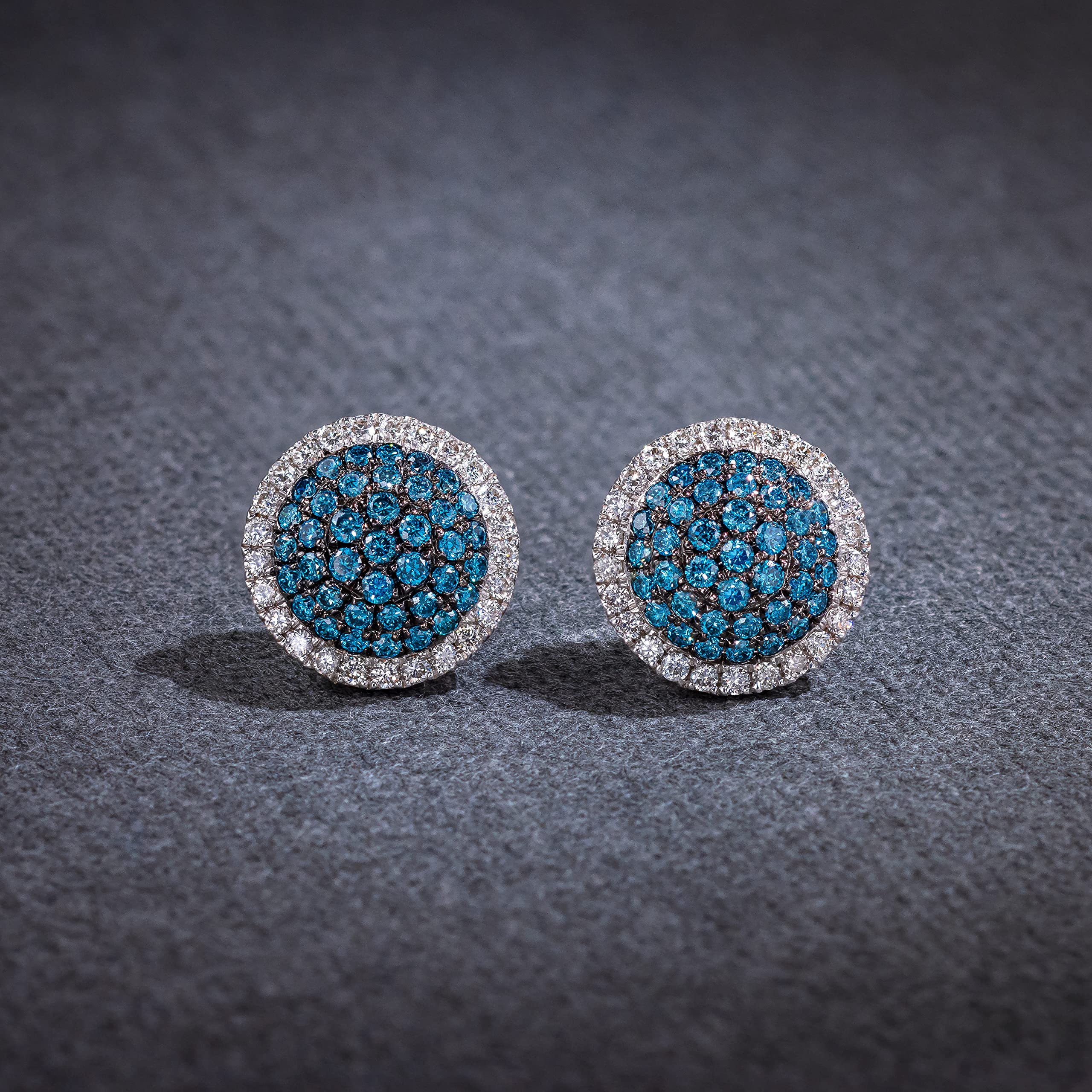 LE VIAN 7/8 Carat White and Blue Diamond Round Halo Stud Earrings with Push Backs for Women in 14k White Gold (H-I/Fancy Blue, SI2-I1, cttw)