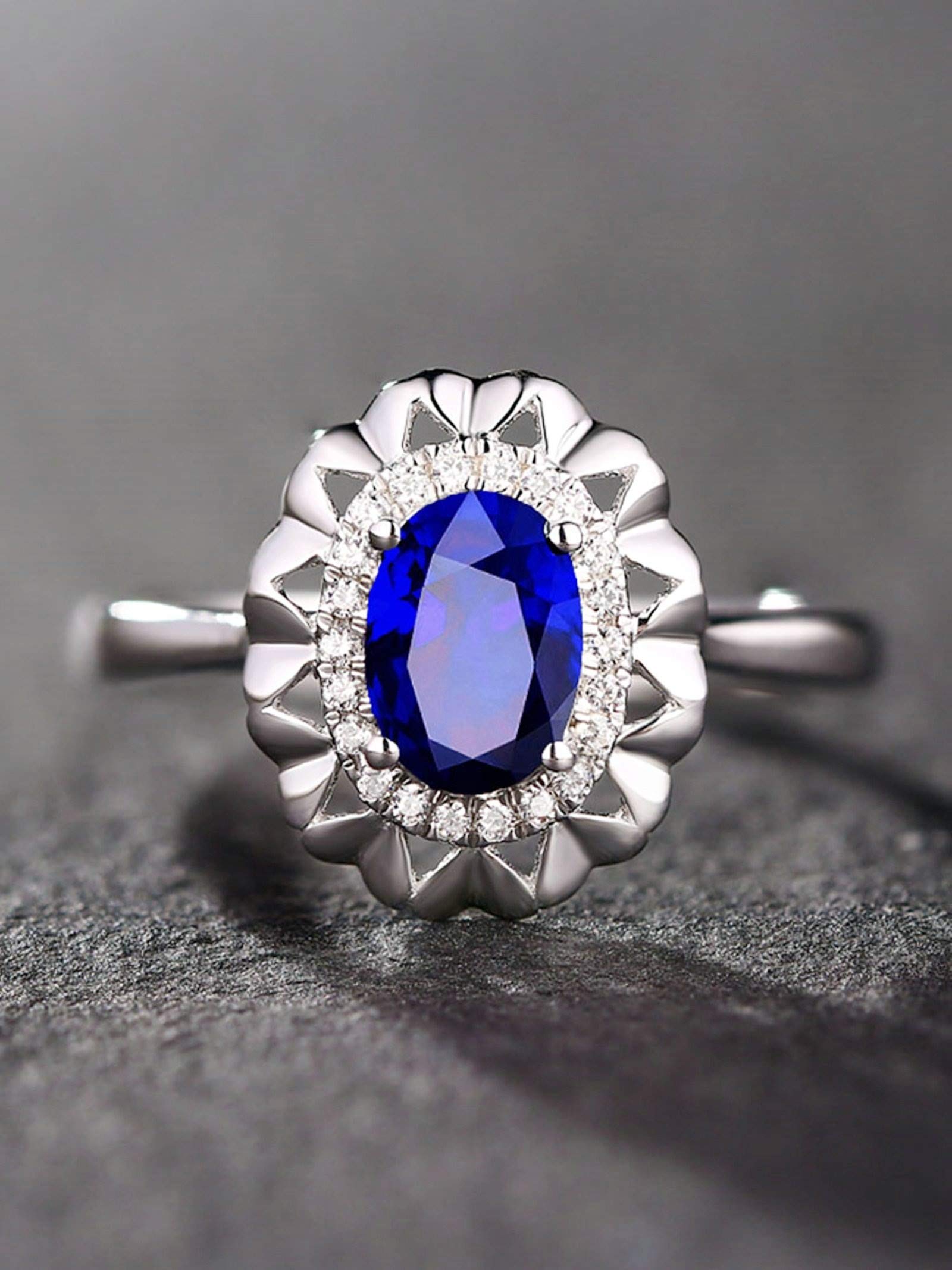 KnBoB Women Flowers Oval Shape 0.6ct Sapphire Ring 18K White Gold Promise Wedding Engagement Bridal Anniversary Ring Size 4
