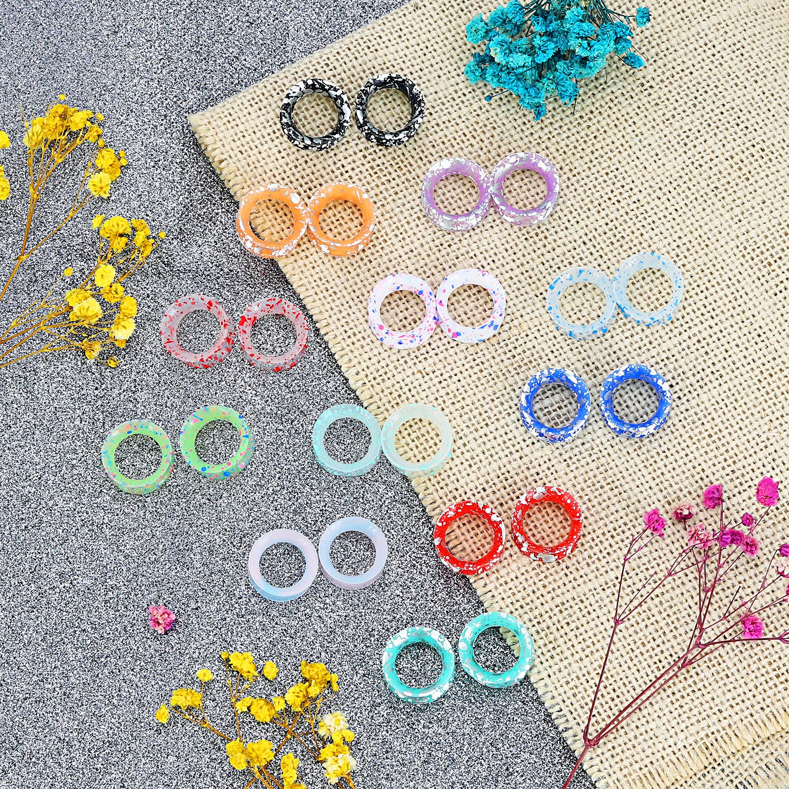 Longbeauty 24Pcs Silicone Ear Gauges Flexible Flesh Tunnels Plugs Ear Piercing Jewelry Mixed Color Set 2g