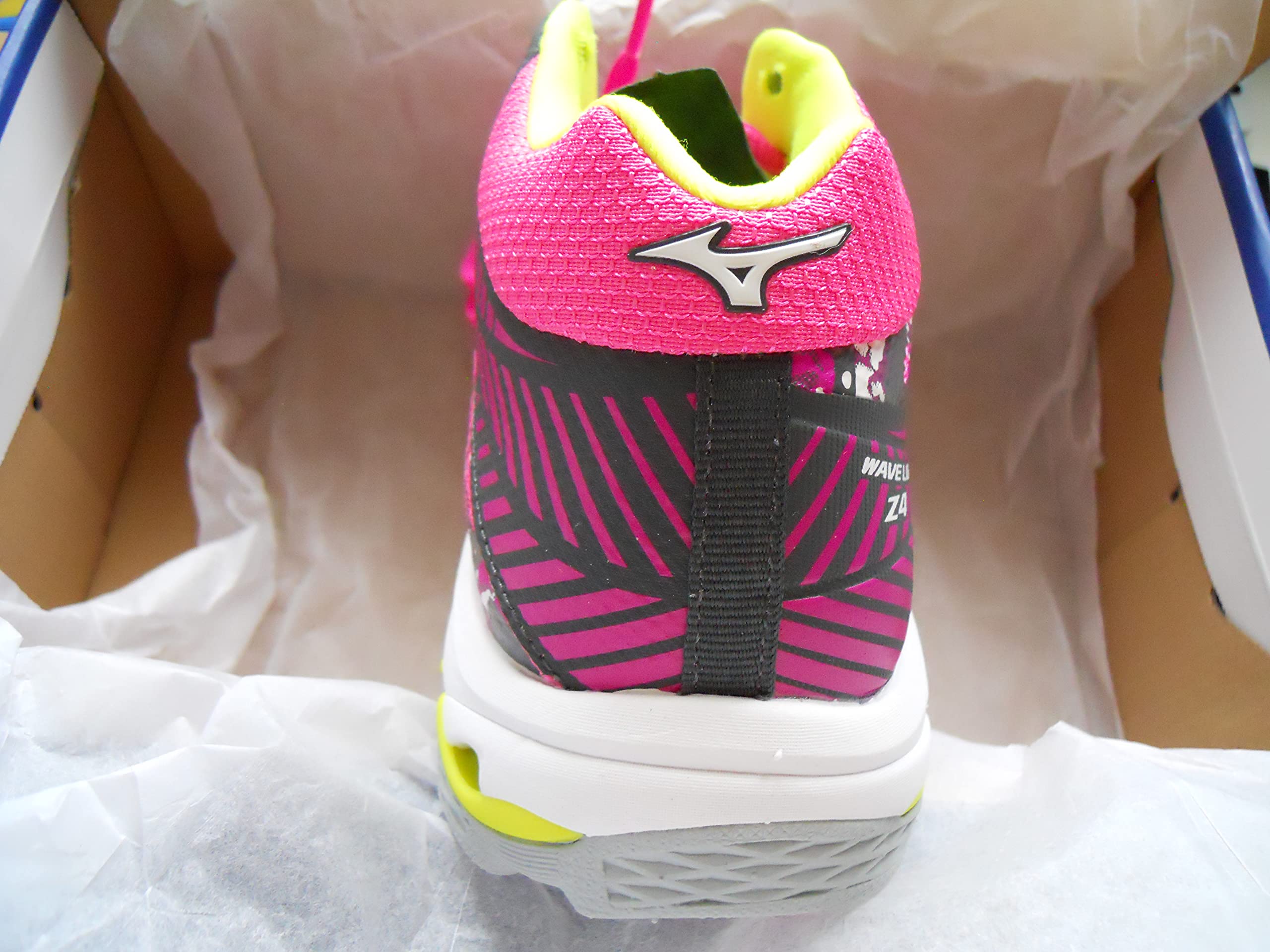 Mizuno Wave Lightning Z4 Mid Volleyball Shoes (Women's Size 6) Pink/Grey