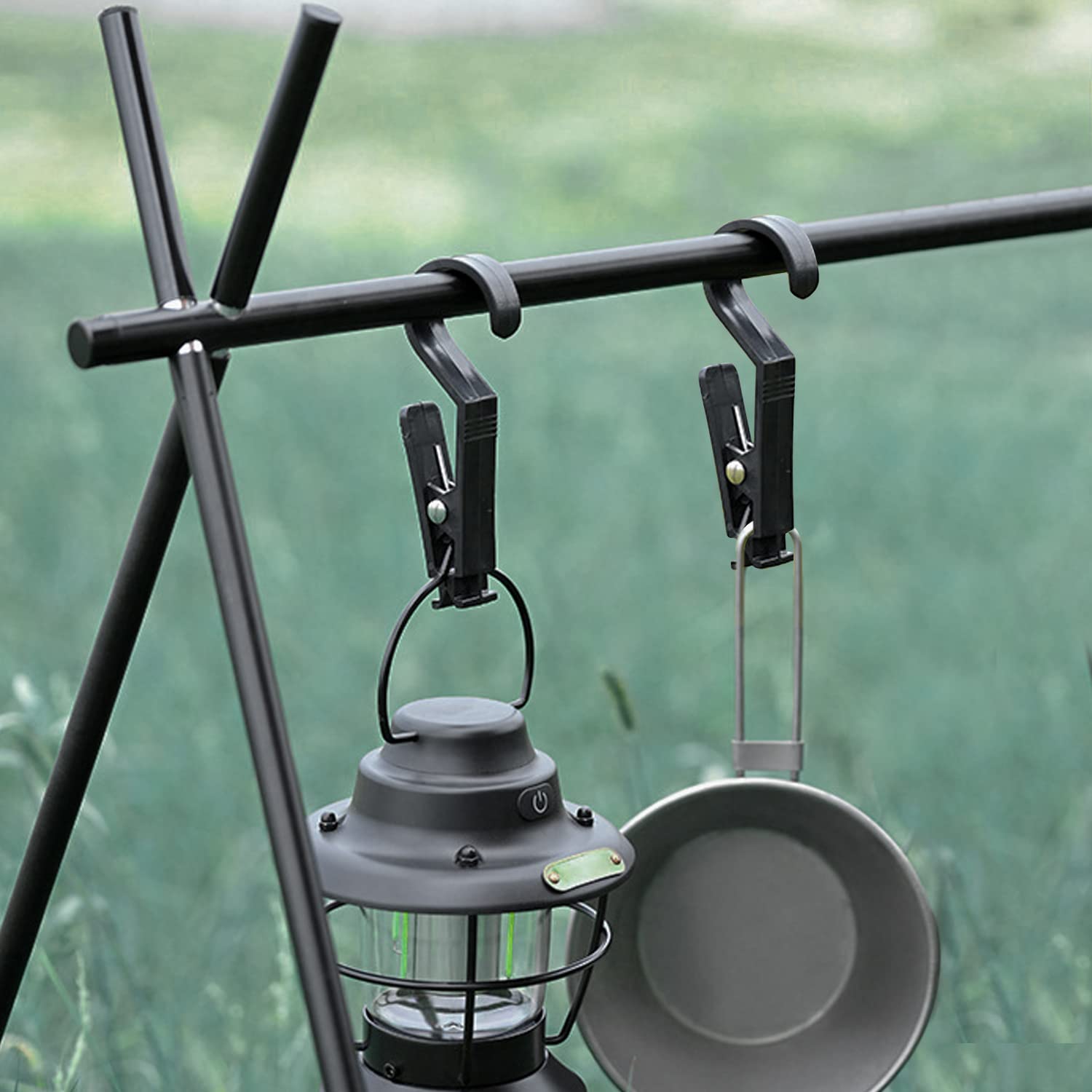 Outdoor Camping Clips Heavy Duty Camping Light Hooks Outdoor Tent Clips Hook Equipment Curtain Clips Clothes Clips 4 Pcs