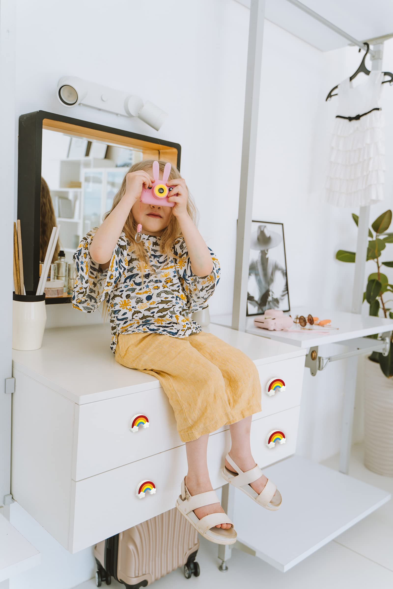 Stargallery 6 Pieces Cute Cartoon Shape Knobs for Furniture Soft Rubber Knobs for Cabinet Drawer Dresser Closets Organizer Desk Box Bookcase (Red, Rainbow)
