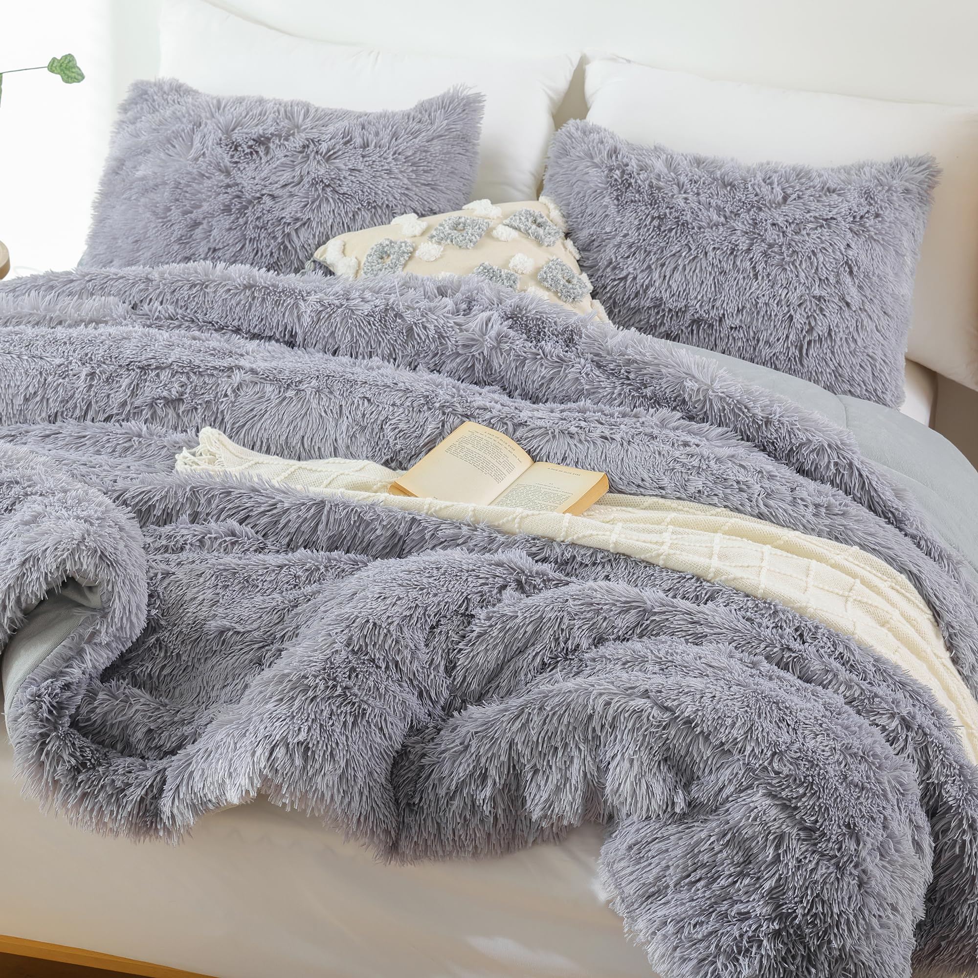 JANZAA Faux Fur Comforter,Fuzzy Queen Comforter Set,Plush Beige Comforter Set 3 Pieces Shaggy Comforter Set,Plush & Velvet Flannel Comforter (1 Queen Comforter Set+ 2 Pillow Cases)