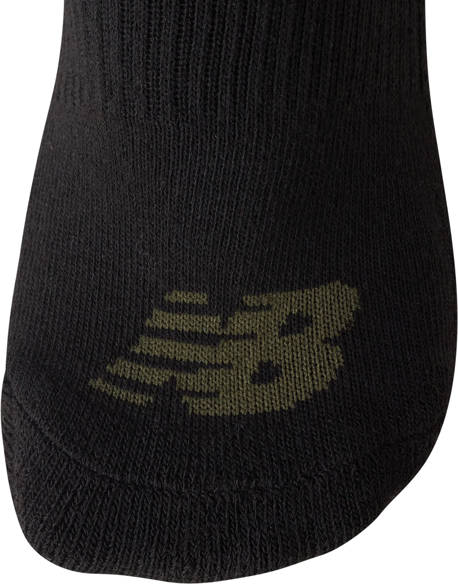 New Balance Boys' Low Cut Socks - 16 Pack Cushioned Athletic Low Cut Ankle Socks for Boys - Breathable Boy's Sports Socks, Size Large, White