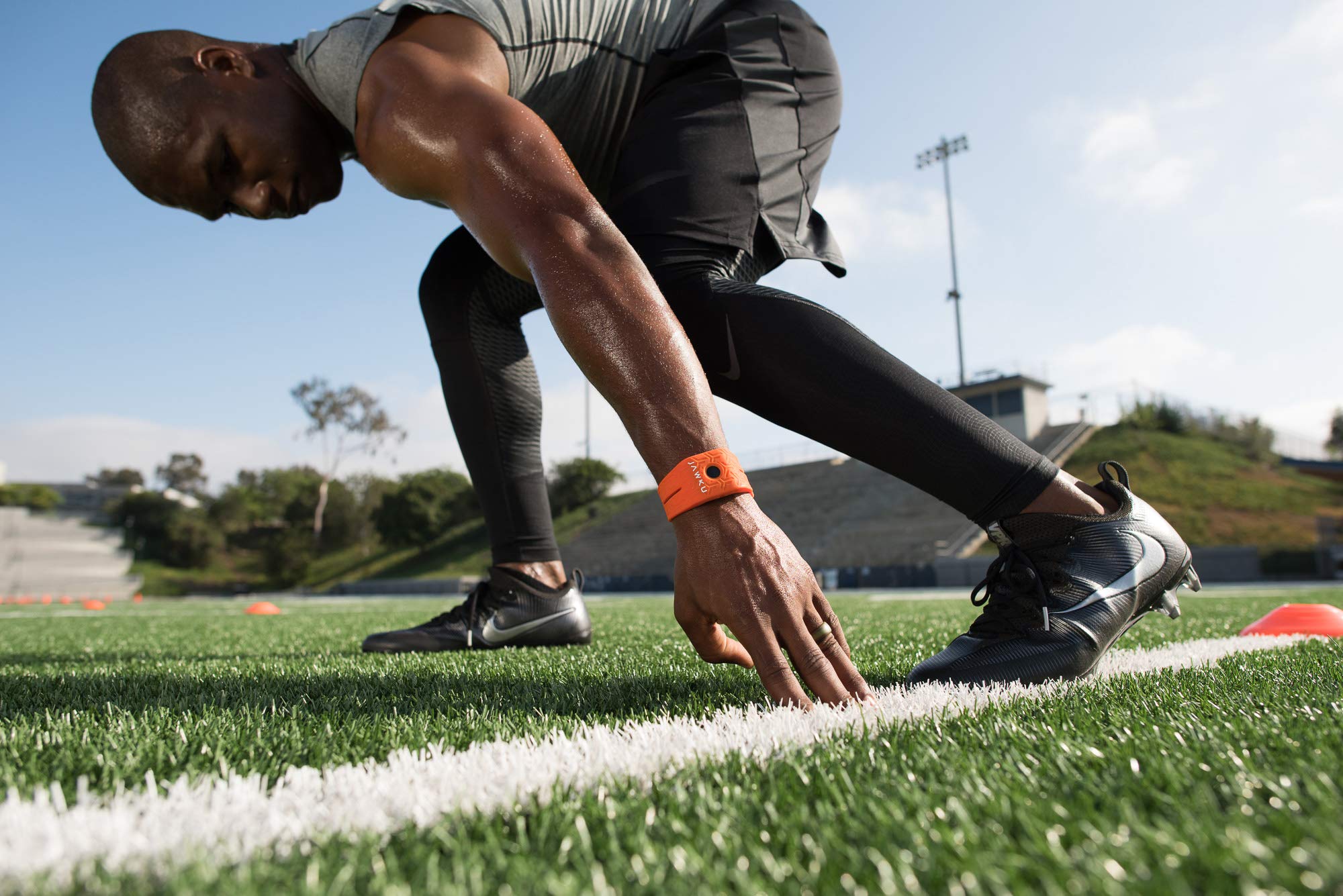 JAWKU Speed - The First Wearable to Measure Sprint Speed, Agility, Reaction Time/Test, Train and Track Performance (Black)