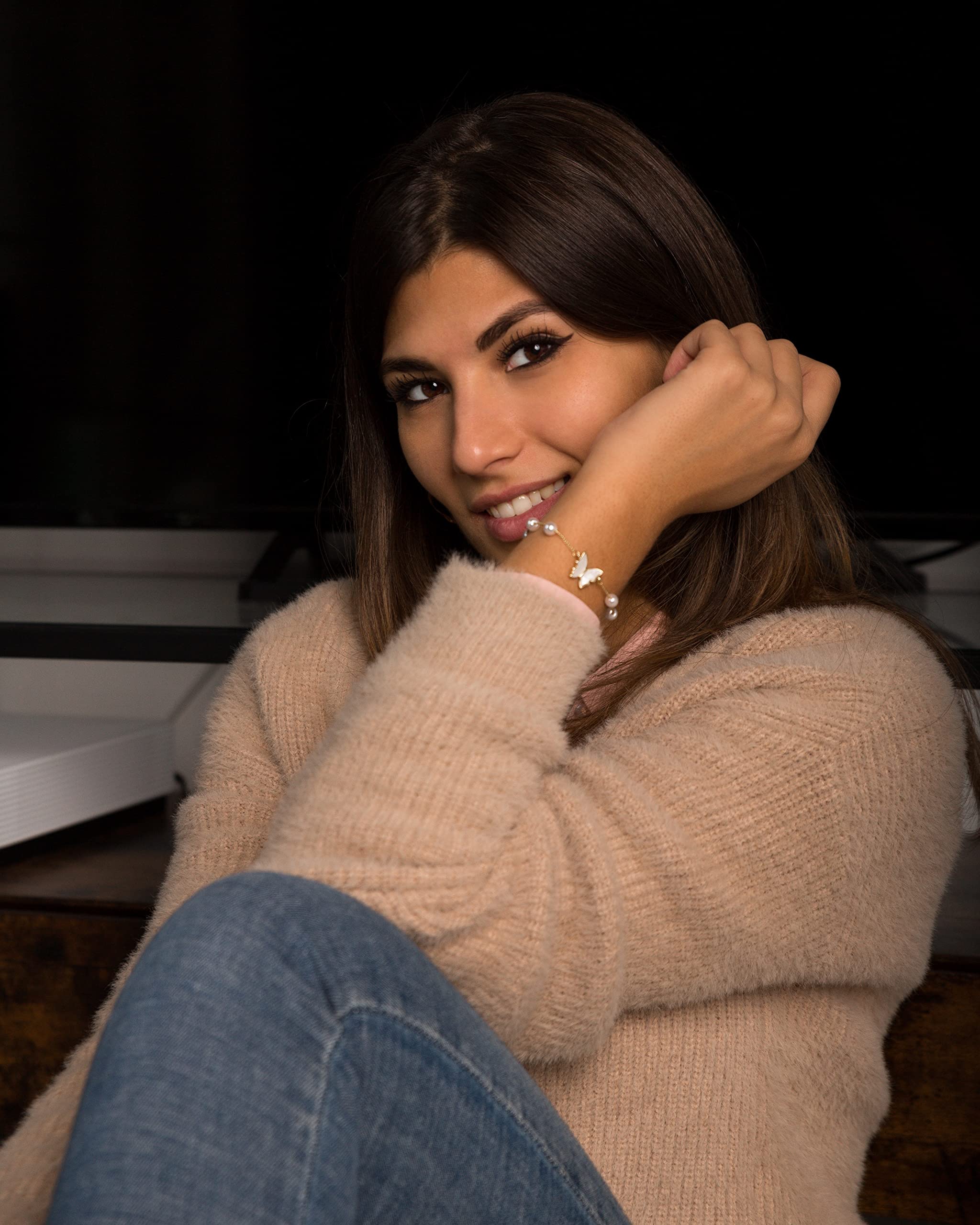 Marwat,s Butterfly Pearl Bracelets for Women, Gold plated (B1374)