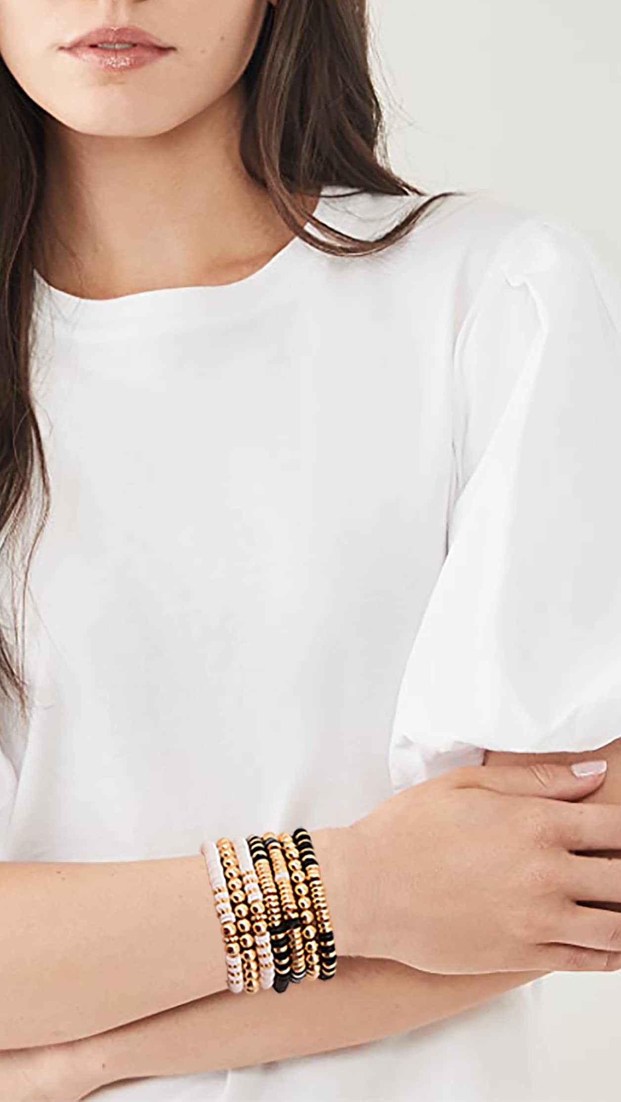 Pychee Surfer Heishi Bracelets Set for Women Stackable Gold Clay Ploymer Bead Stretch Bracelets Summer Beach Layering Black Bracelets Jewelry (A-black&white 7pcs)