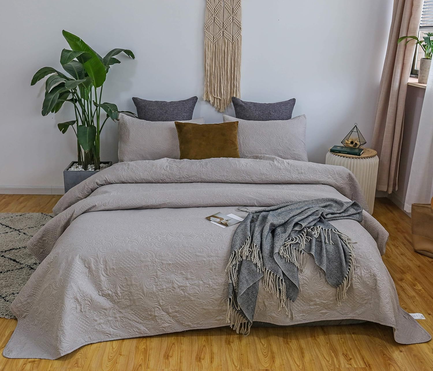 KASENTEX Coverlet Quilt Set-Pre Washed-Luxury Microfiber Soft Warm Bedding-Solid Colors Bedspread-Contemporary Floral Design (Taupe Grey, Oversized King + 2 Shams)