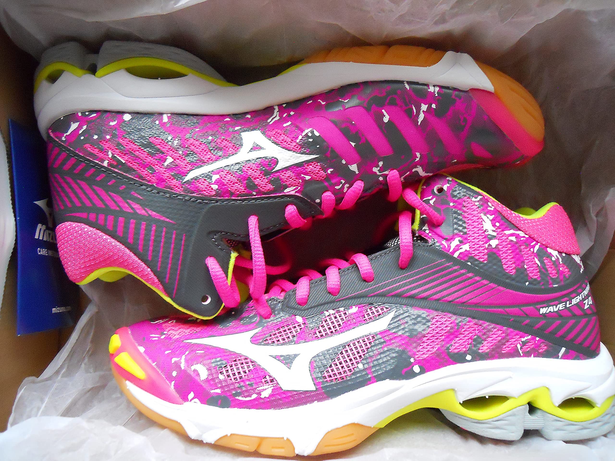 Mizuno Wave Lightning Z4 Mid Volleyball Shoes (Women's Size 6) Pink/Grey