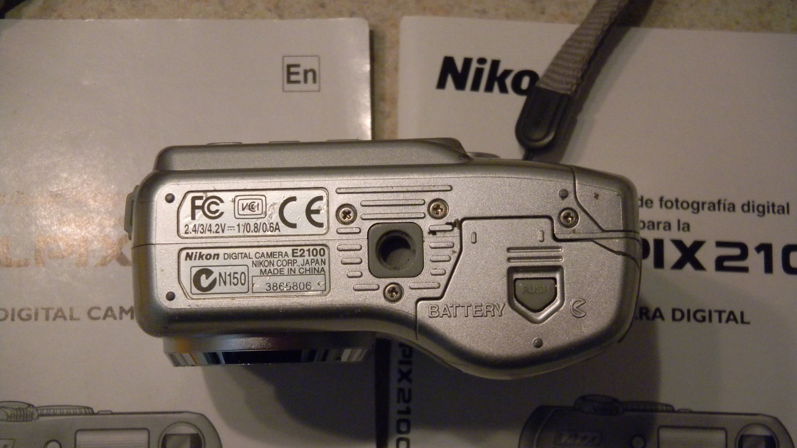 Nikon Coolpix 2100 2MP Digital Camera w/ 3x Optical Zoom