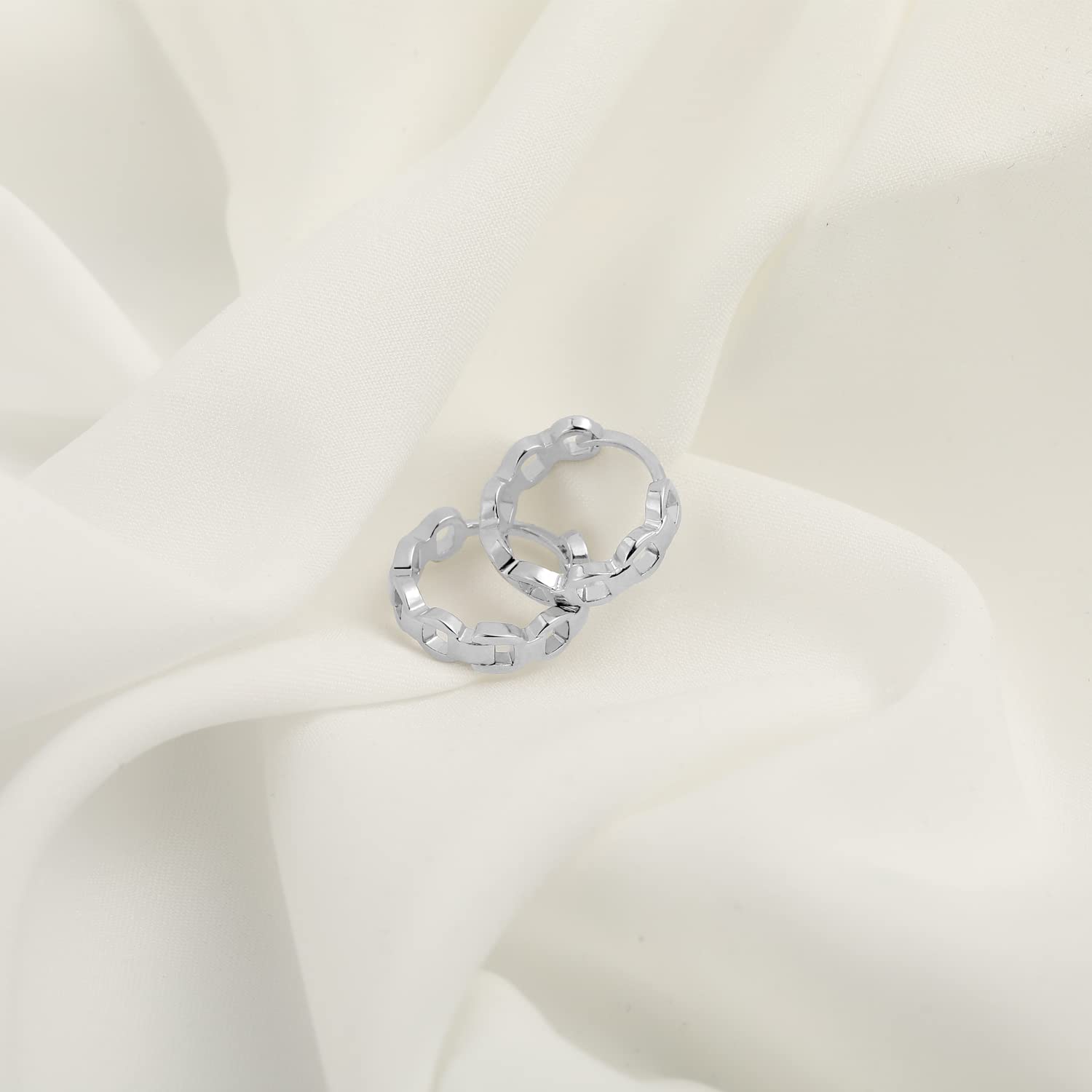 micuco Small Hoop Earrings for Women Huggie Hoop Earrings Hypoallergenic Silver Hoop Earrings