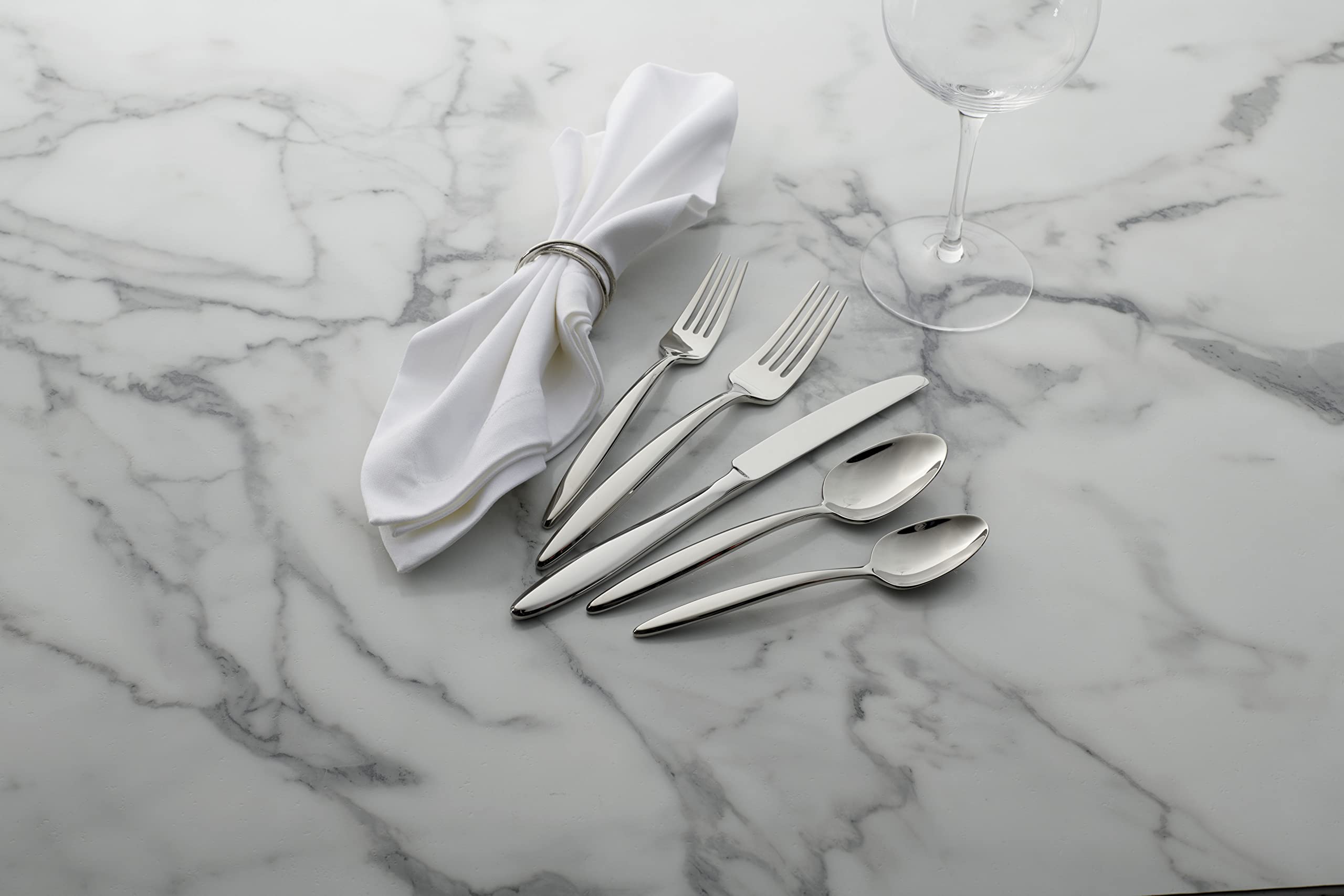 Oneida T1001020Al20 Tweak 20 Piece Fine Flatware Set, Service For 4