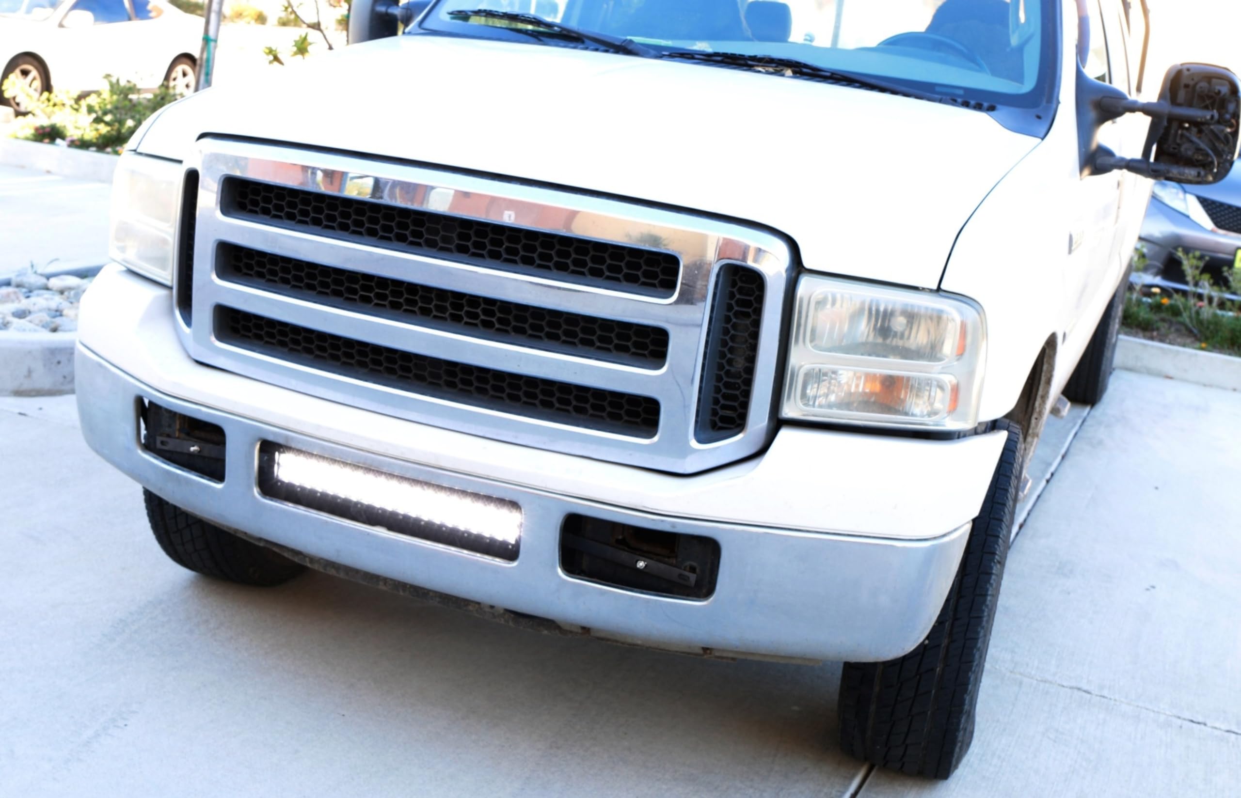 iJDMTOY Lower Grille 20-Inch LED Light Bar Compatible with 1999-2007 Ford F250 F350 Super Duty, Includes (1) 120W High Power LED Lightbar, Lower Bumper Opening Mount Brackets & On/Off Switch Wiring