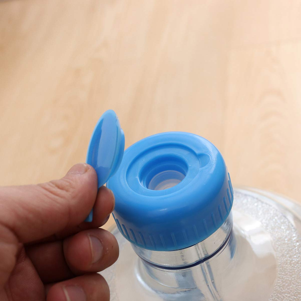 LIOOBO Water Jug 5L Mineral Water Bottle for Camping Hiking Outdoor Sport Portable Plastic Bottle with Handle Carrying Easy