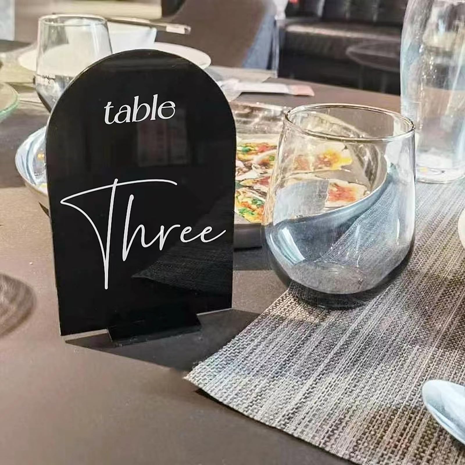 xinwant 5x7 Inch Arch Acrylic Sign with Stand,15Pack Blank Arch Acrylic Table Signs with Base for DIY Wedding Table Numbers, Arched Wedding Signage, Events& Parties (Black)