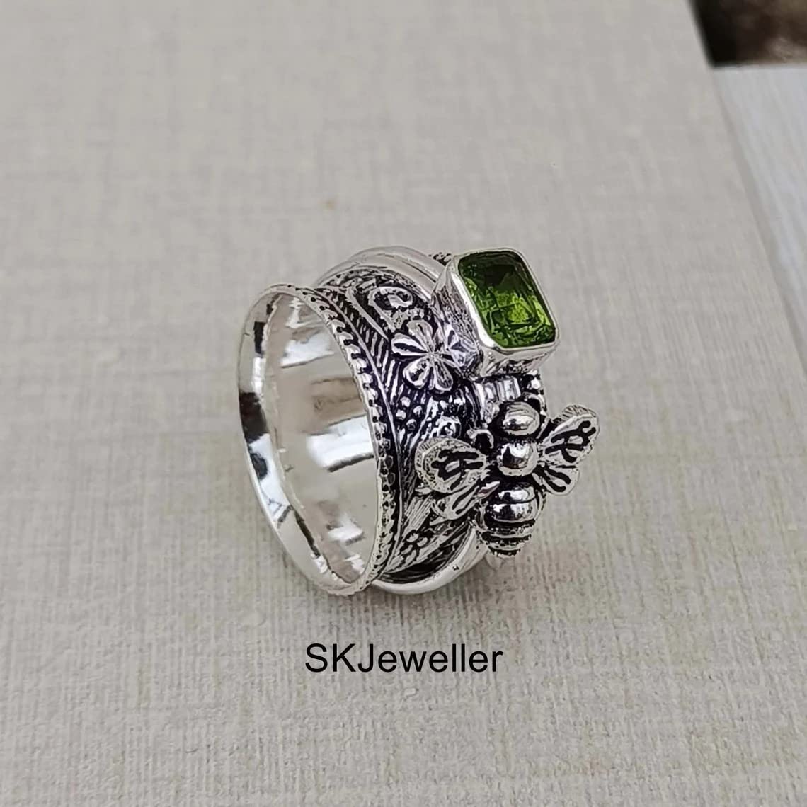 Rings For Women's Natural Peridot Silver Spinner Ring 925 Sterling Silver Faceted Cut Peridot Spinner Ring Designer Hand Carved Honey Bee Silver Ring Gift , Green, Free Size