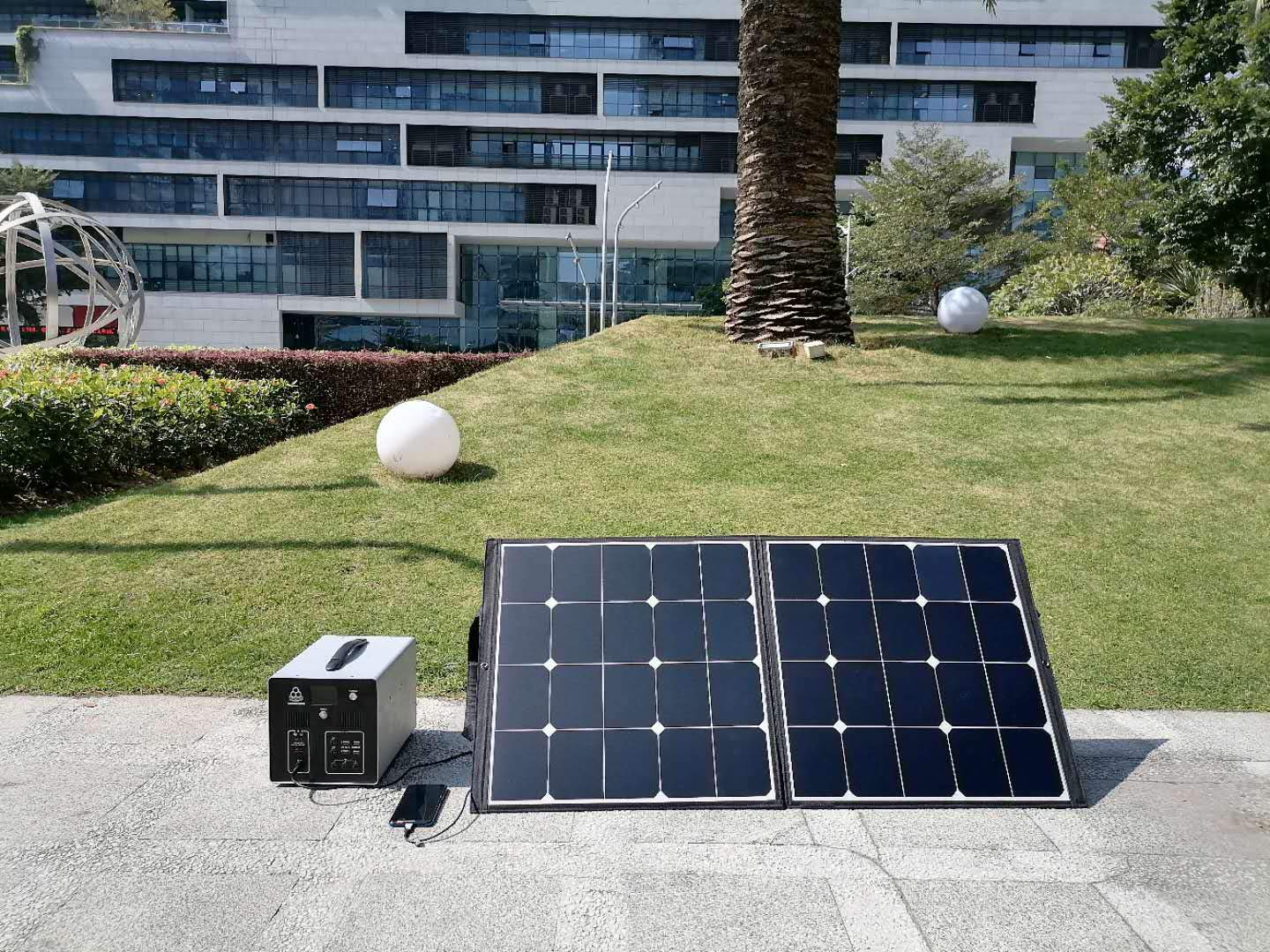 MEGASOLAR 100W Solar Charger Solar Panel Two Folded, with Solar Controller USB PD Type-C 90W and QC 3.0 and DC 12v 15v 20v Output, for Charging Cell Phones Laptop Solar Generator, Car Boat RV Trailer