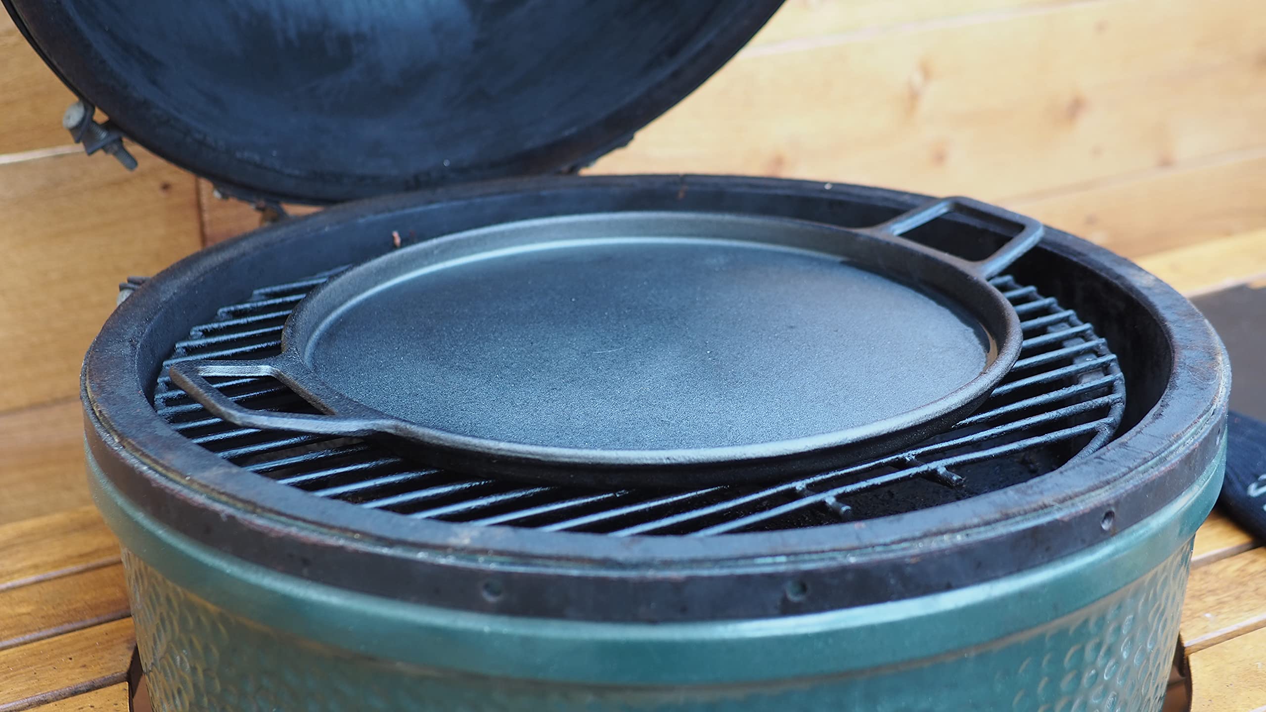PitMaster King Cast Iron Pizza Stone 4-Pk Complete Kit