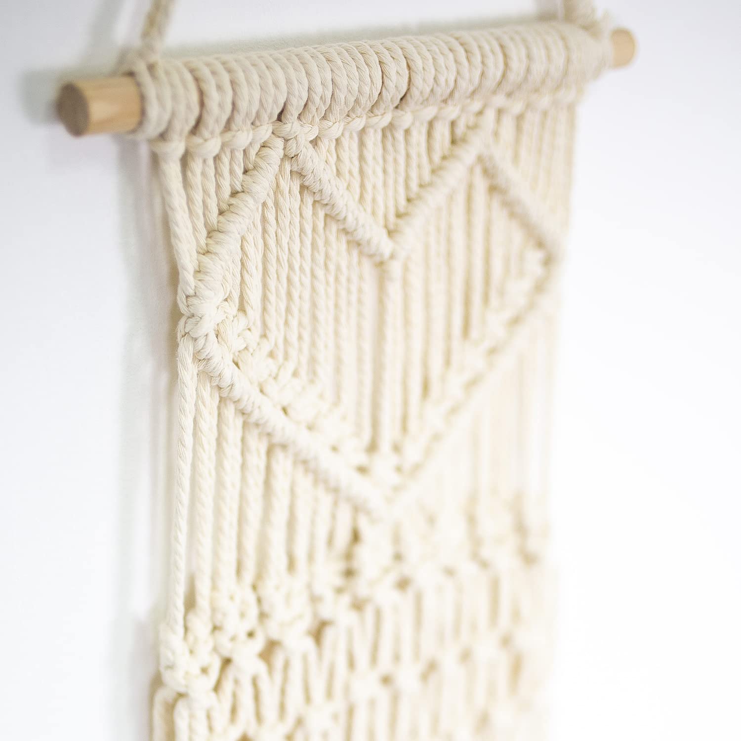 Macrame Yoga Mat Holder Wall Mount Yoga Mat Foam Roller Wall Hanging Rack for Yoga Mat Storage Organizer with 3 Sizes Easy Access Pocket Boho Gym Home Decor