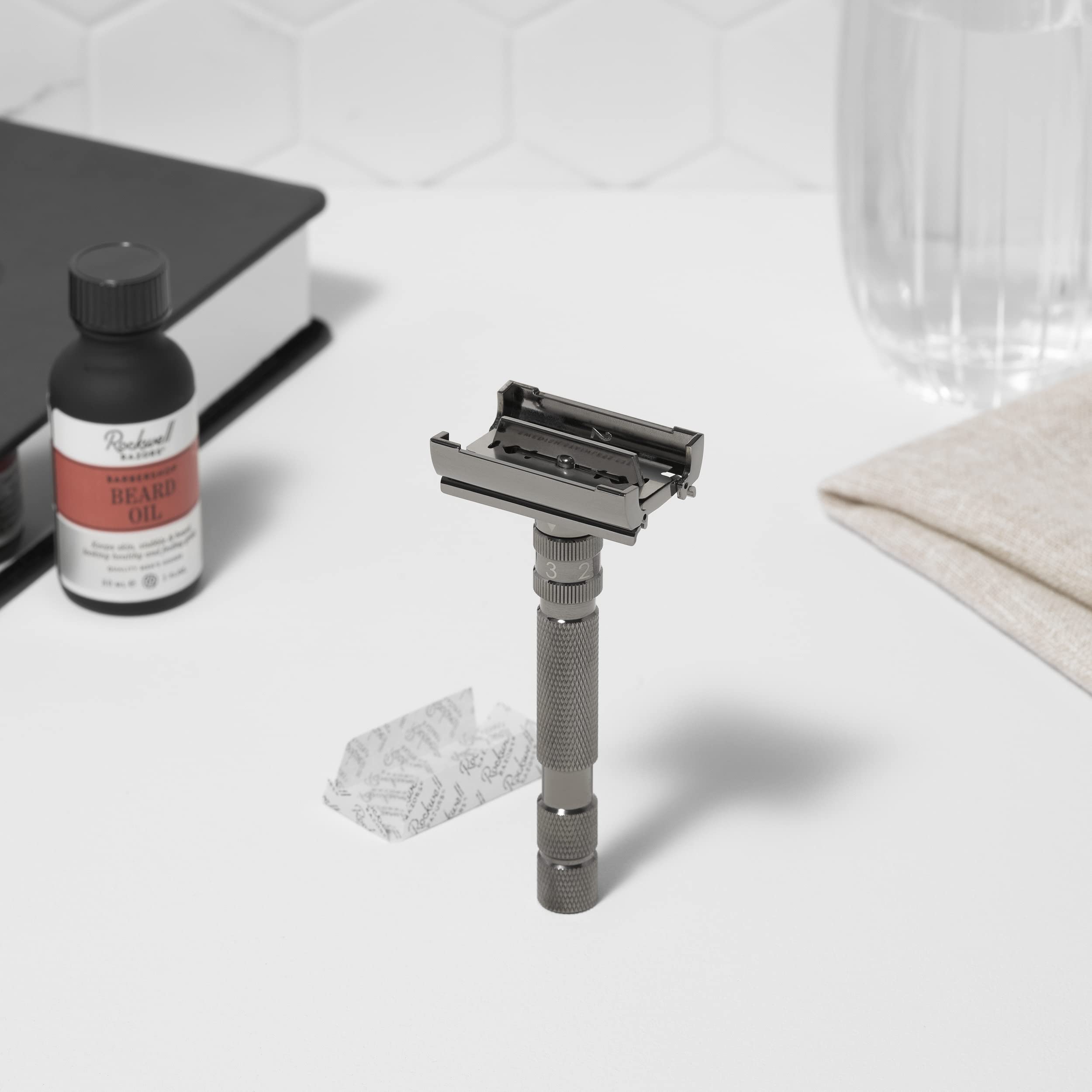 Rockwell T2 | Twist-To-Open (TTO) Double-Edge Safety Razor | Full Metal | Includes 5 Fully Recyclable Stainless Steel Blades (Gunmetal Chrome)