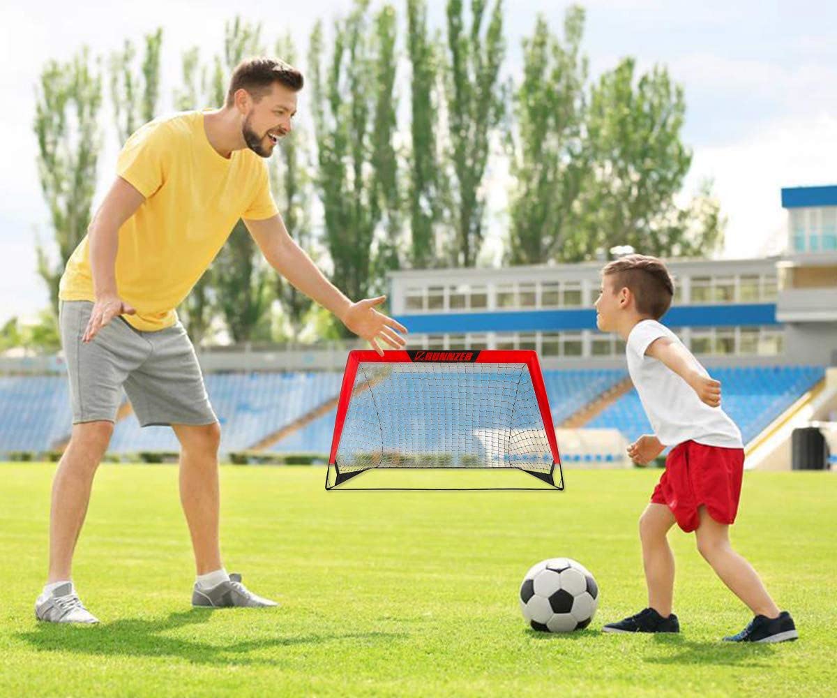 L RUNNZER Portable Soccer Goal, Soccer Nets for Backyard Training Goals for Soccer Practice with Carry Case, 4' x 3'