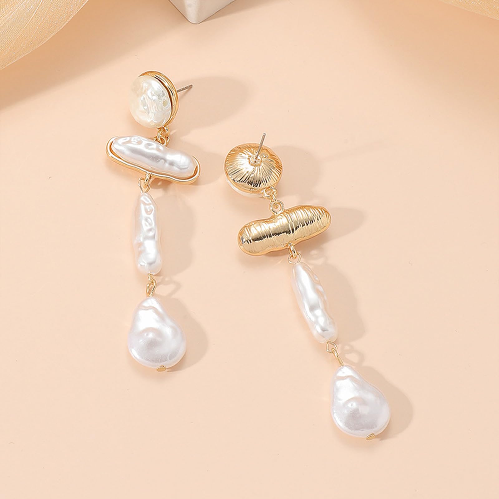 Pearl Flower Stud Earring Elegant Pearl Earrings for Women Charm Flower Stud Earrings (pearl)