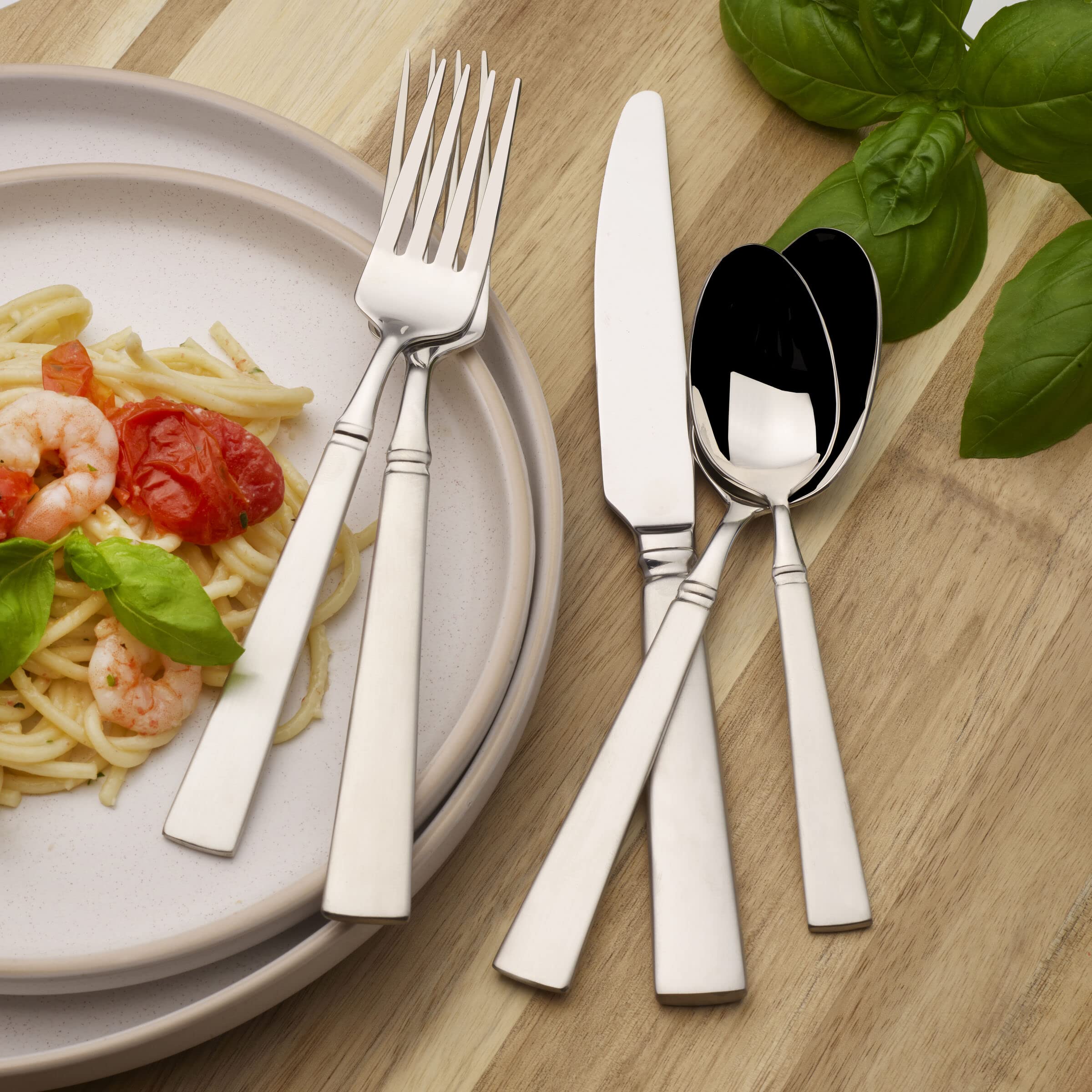 Mikasa Simpatico 18.10 Stainless Steel 20 Piece Cutlery Set, Service For 4