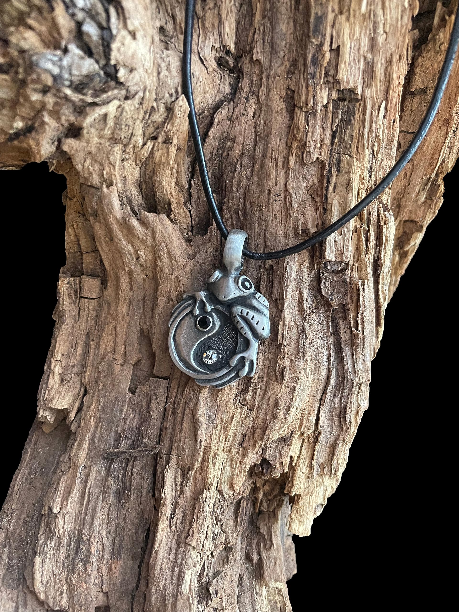 Jewelry Trends Frog on Yin Yang Pewter Pendant Necklace 18" Leather Cord