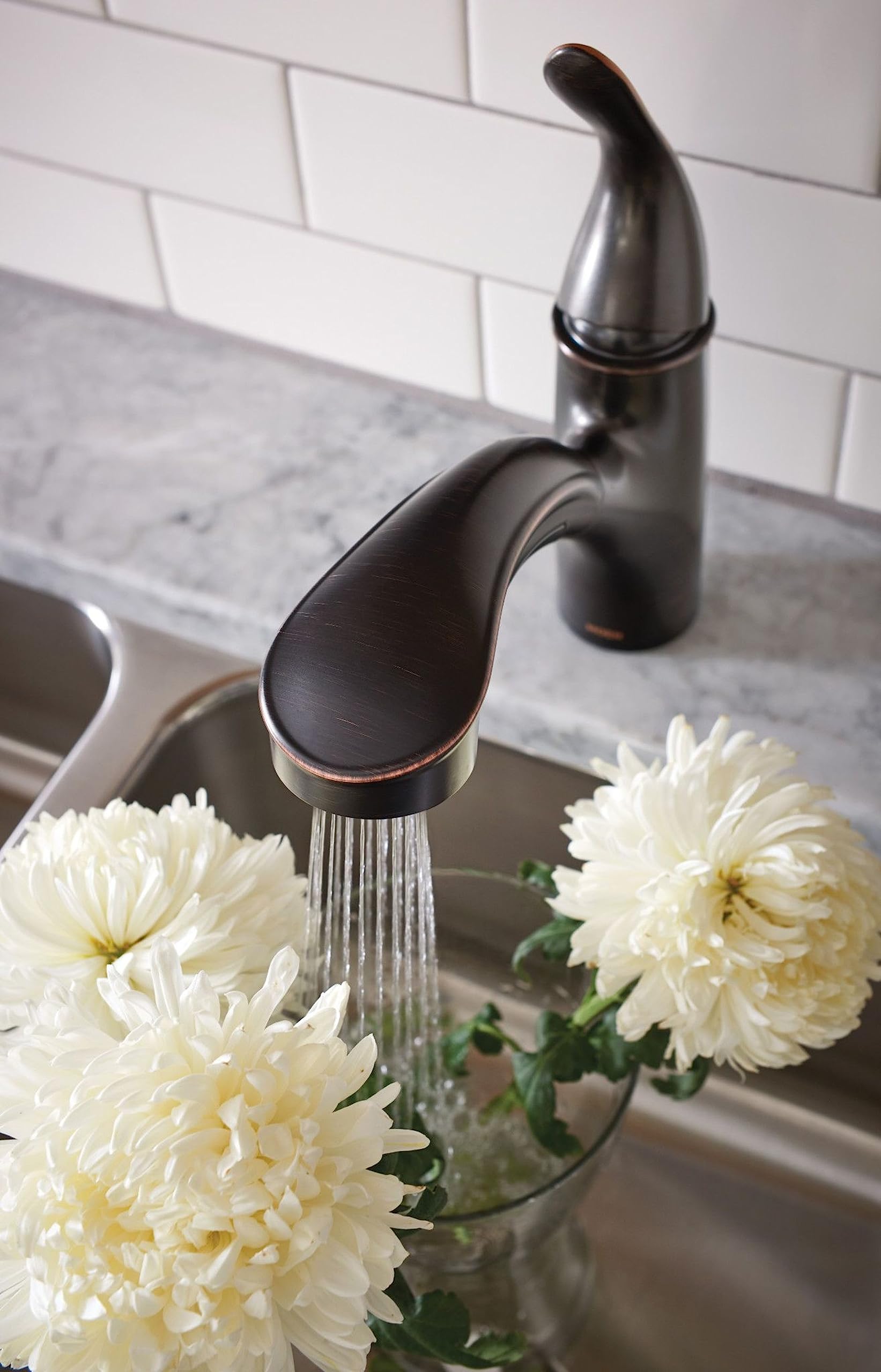 Moen Brecklyn Mediterranean Bronze Single-Handle Pull-Out Sprayer Kitchen Sink Faucet with Power Clean, 87557BRB