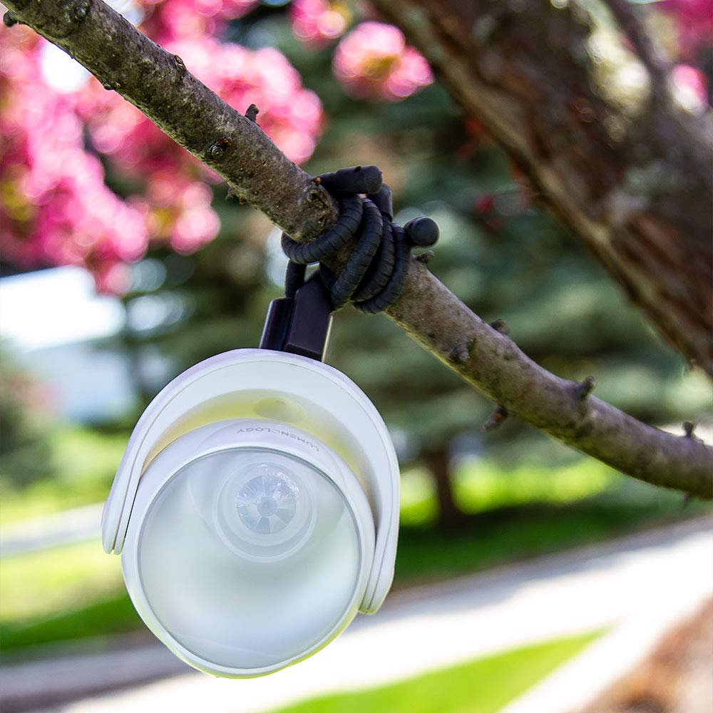 Limitless Innovations Lumenology Portable LED Motion Sensor Light Provides 148 Lumens with a 13 ft Detectable Range and Flexible Tripod Base with Magnetic Option β Indoor/Outdoor (White)