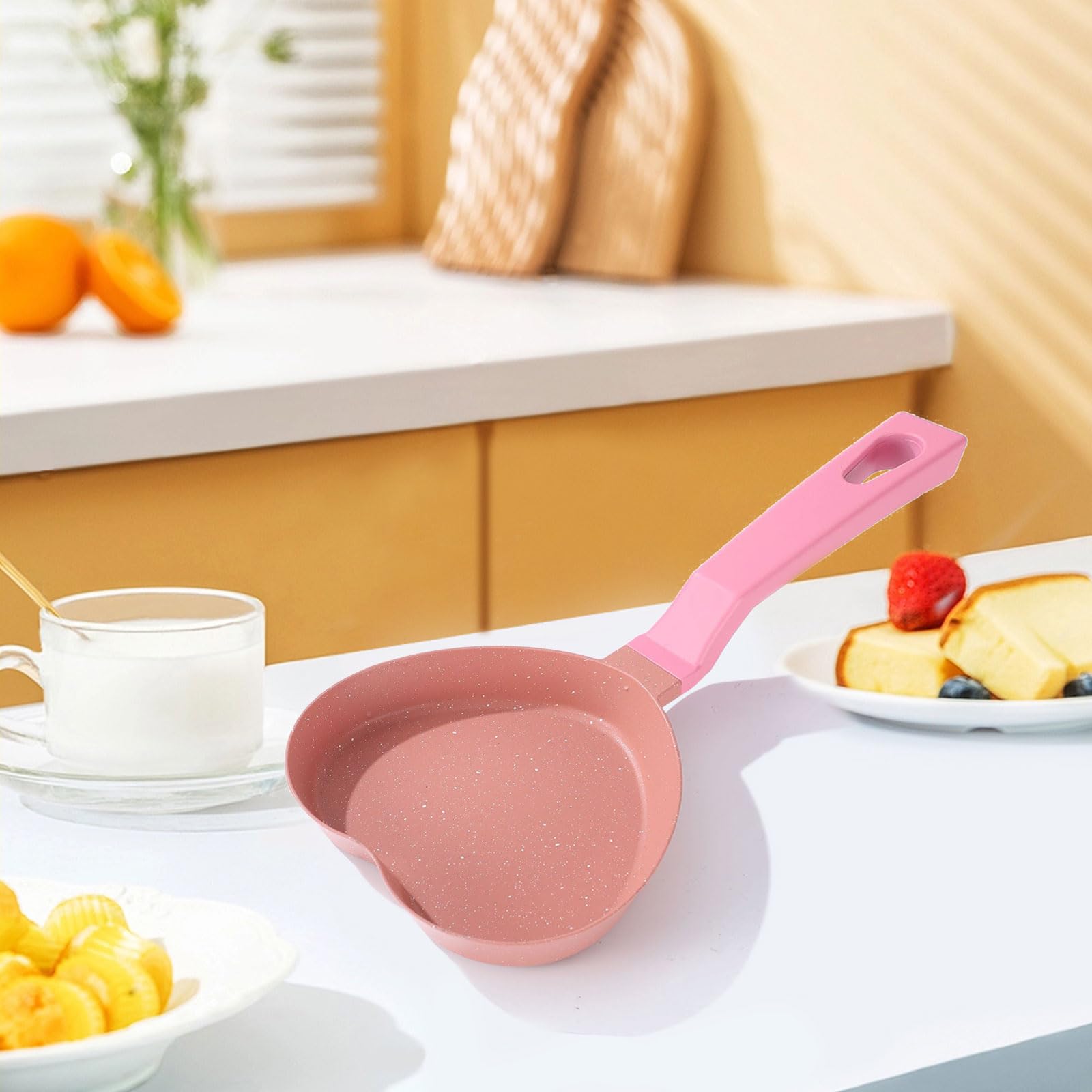 Unoschrim Mini Nonstick Egg Pan, Small Frying Pan with Unique Heart-shaped, One Egg Frying Pan with Granite Coating, Multi-functional Frying Pan for Cooking Eggs, Pancake, Sausages and Burgers, Pink