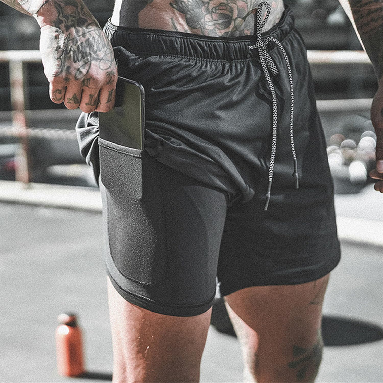 Leidowei Men's 2 in 1 Workout Running Shorts Lightweight Training Yoga Gym 7" Short with Zipper Pockets Black L