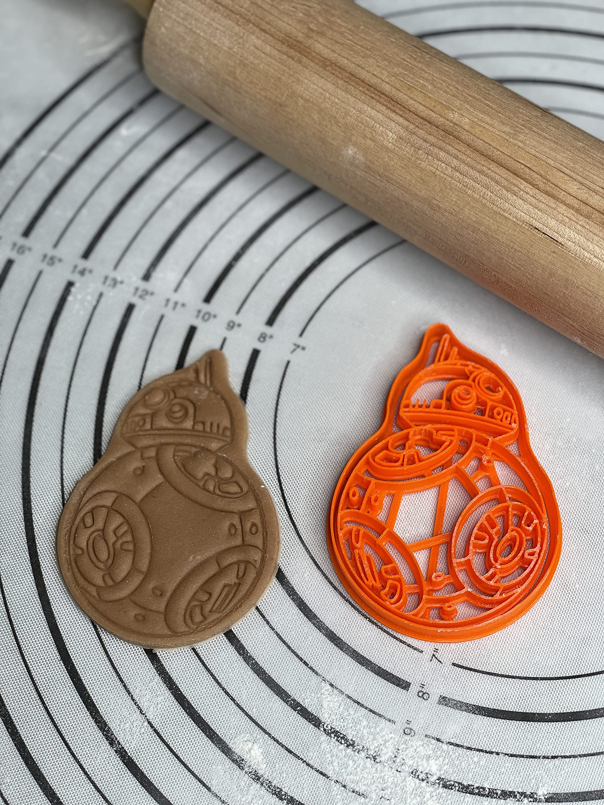 Premium Star Wars Exclusive BB-8 BB8 Cookie Cutter Mold 4.5-Inch-Scale Produced by 3D Kitchen Art