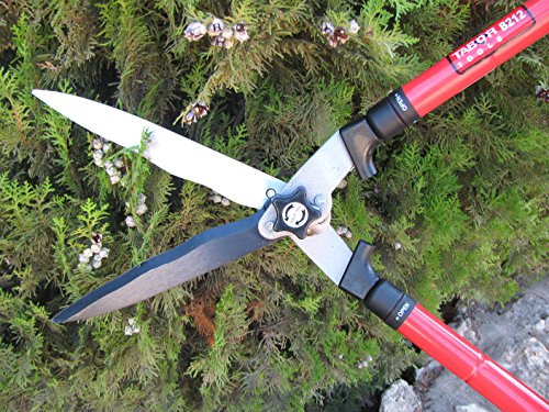 TABOR TOOLS B212A Telescopic Hedge Shears with Wavy Blade and Extendable Steel Handles. Extendable Manual Hedge Clippers for Trimming Borders, Boxwood, and Tall Bushes.