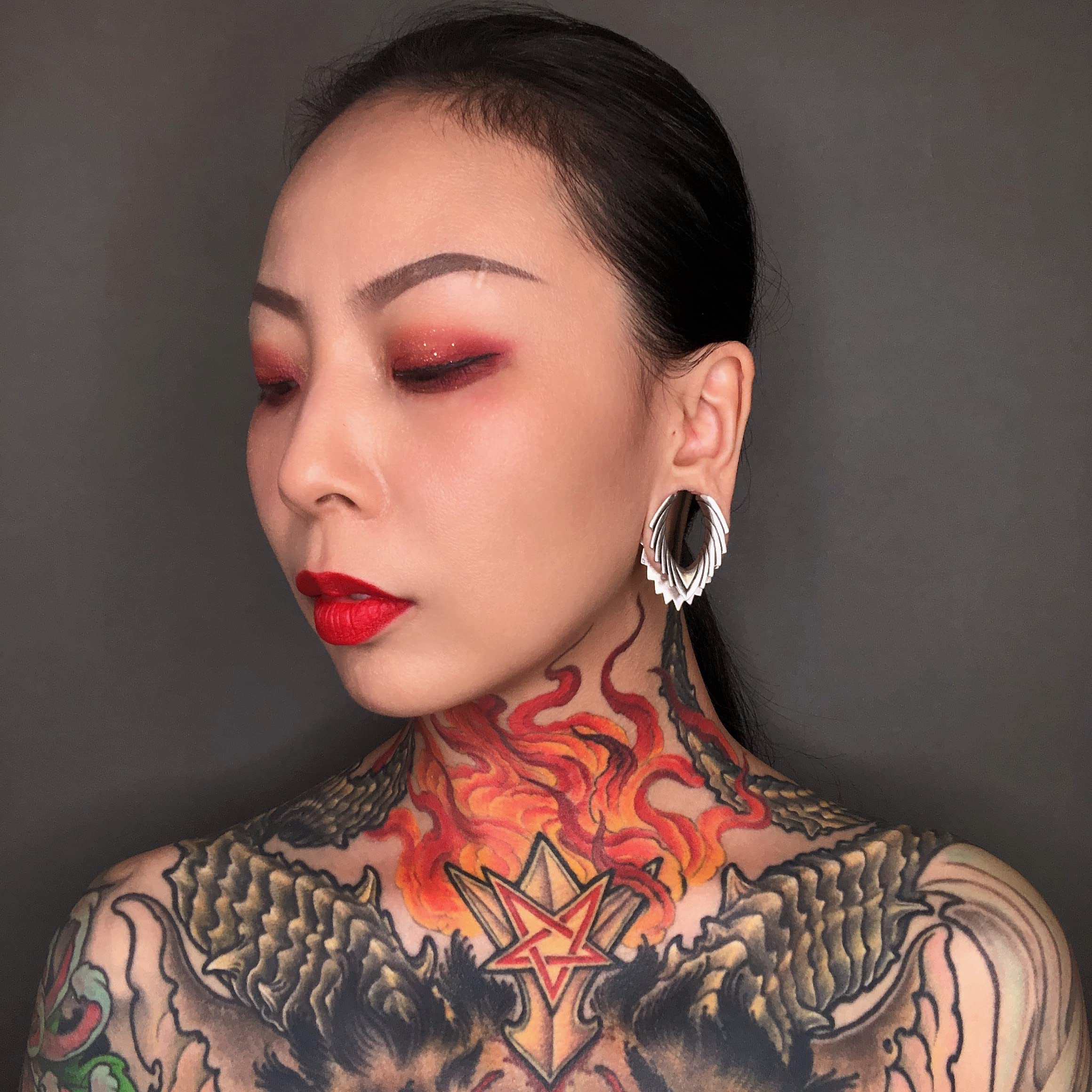 PUNKYOUTH 2PCS 00G Opening Ear Gauges Stream lines Ear Stretchers Hangers Brass Cool Saddle Plug and Tunnels For Ear Double Flared Piercings